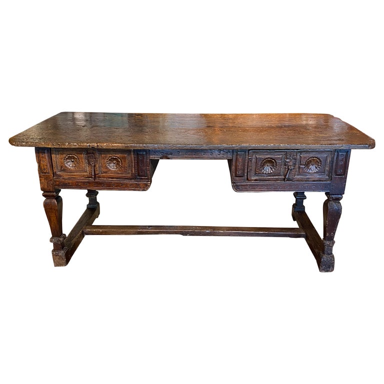 17th Century Spanish Desk Walnut For Sale at 1stDibs