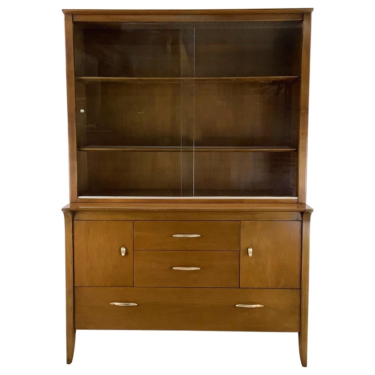 MCM Drexel Profile Sideboard mit Vitrinenaufsatz von John Van Koert im ...