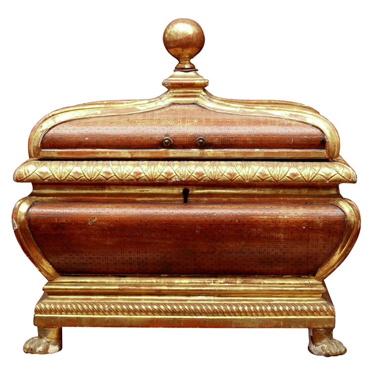Large Italian Baroque Style Hand Decorated Giltwood Box For Sale at 1stDibs