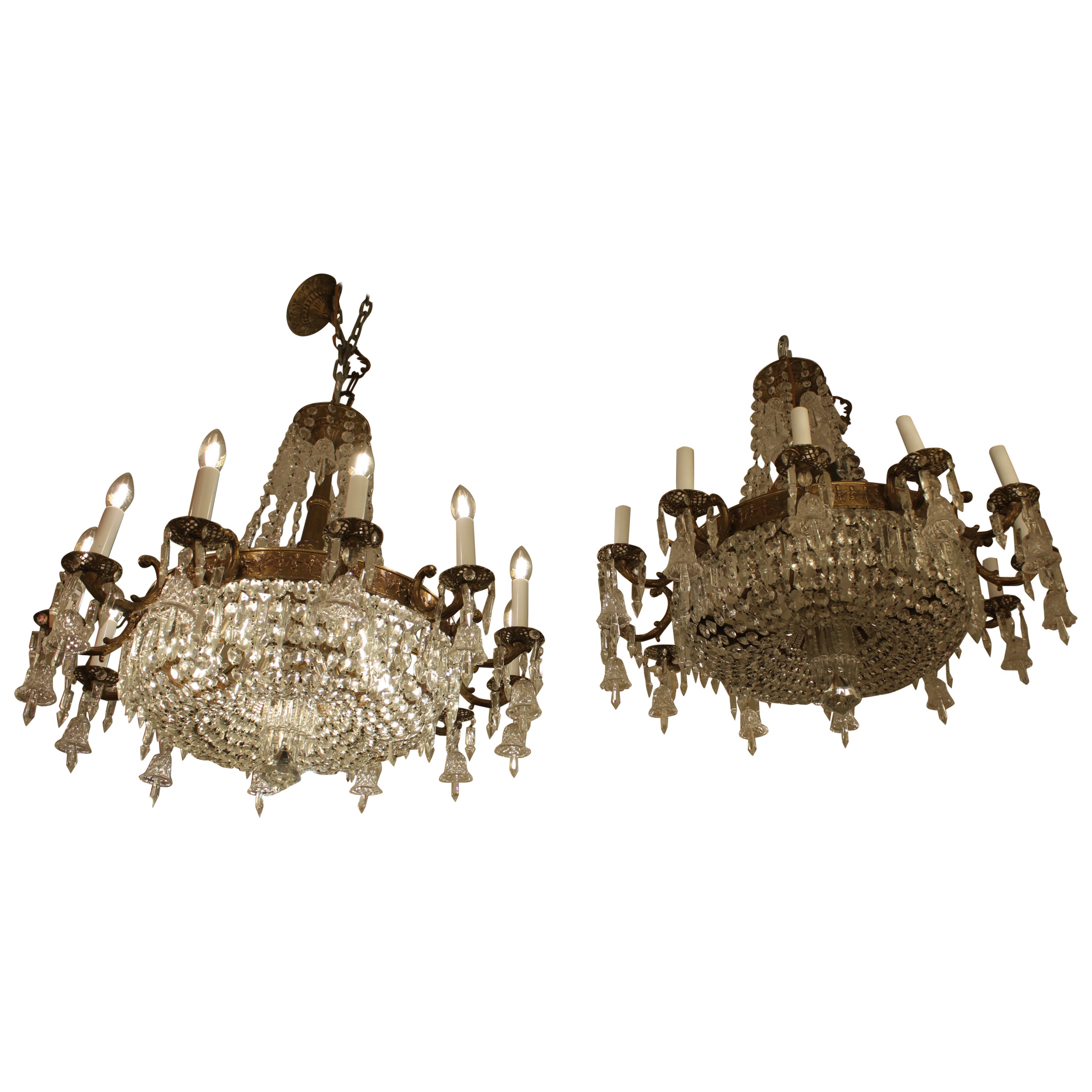 French Pair of Cristal Chandeliers 1880 circa For Sale at 1stDibs