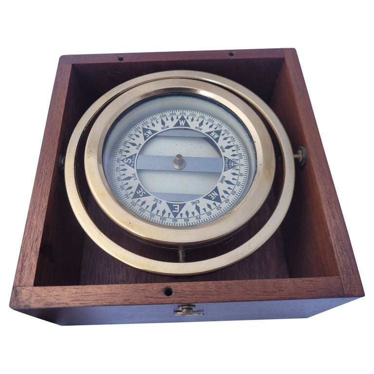 Brass Boat Compass in Varnished Wood Box For Sale at 1stDibs