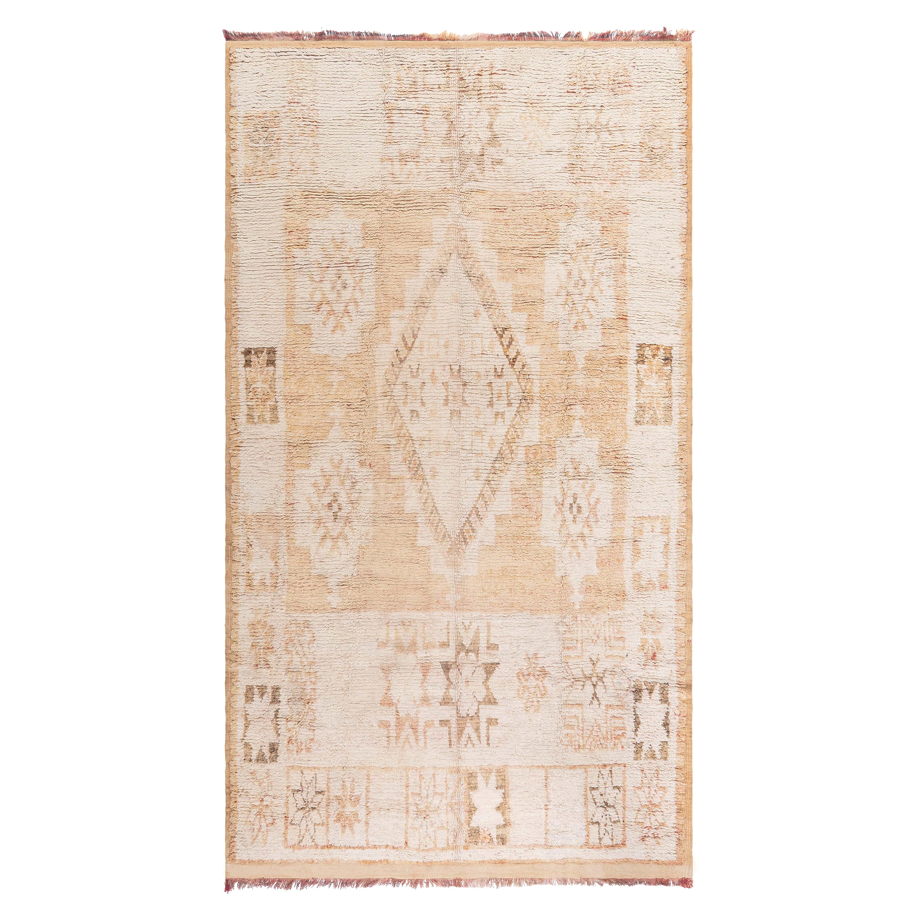 Doris Leslie Blau Collection Vintage Egyptian Traditional Rug For Sale ...