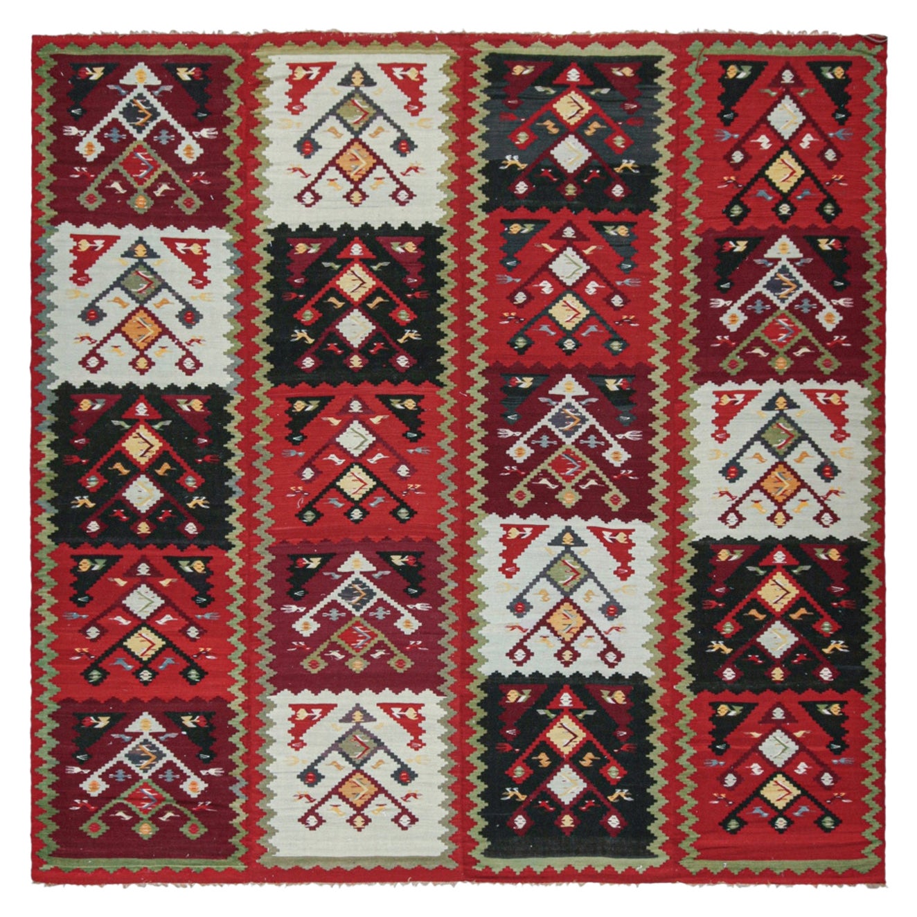Kilim persa vintage en negro y rojo con motivos geométricos en venta en ... Kilim persa vintage en negro y rojo con motivos geométricos en venta en ...