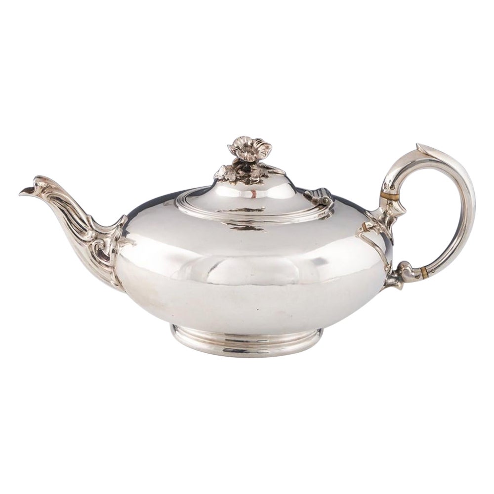 A Newcastle Sterling Silver Teapot, 1836 For Sale at 1stDibs