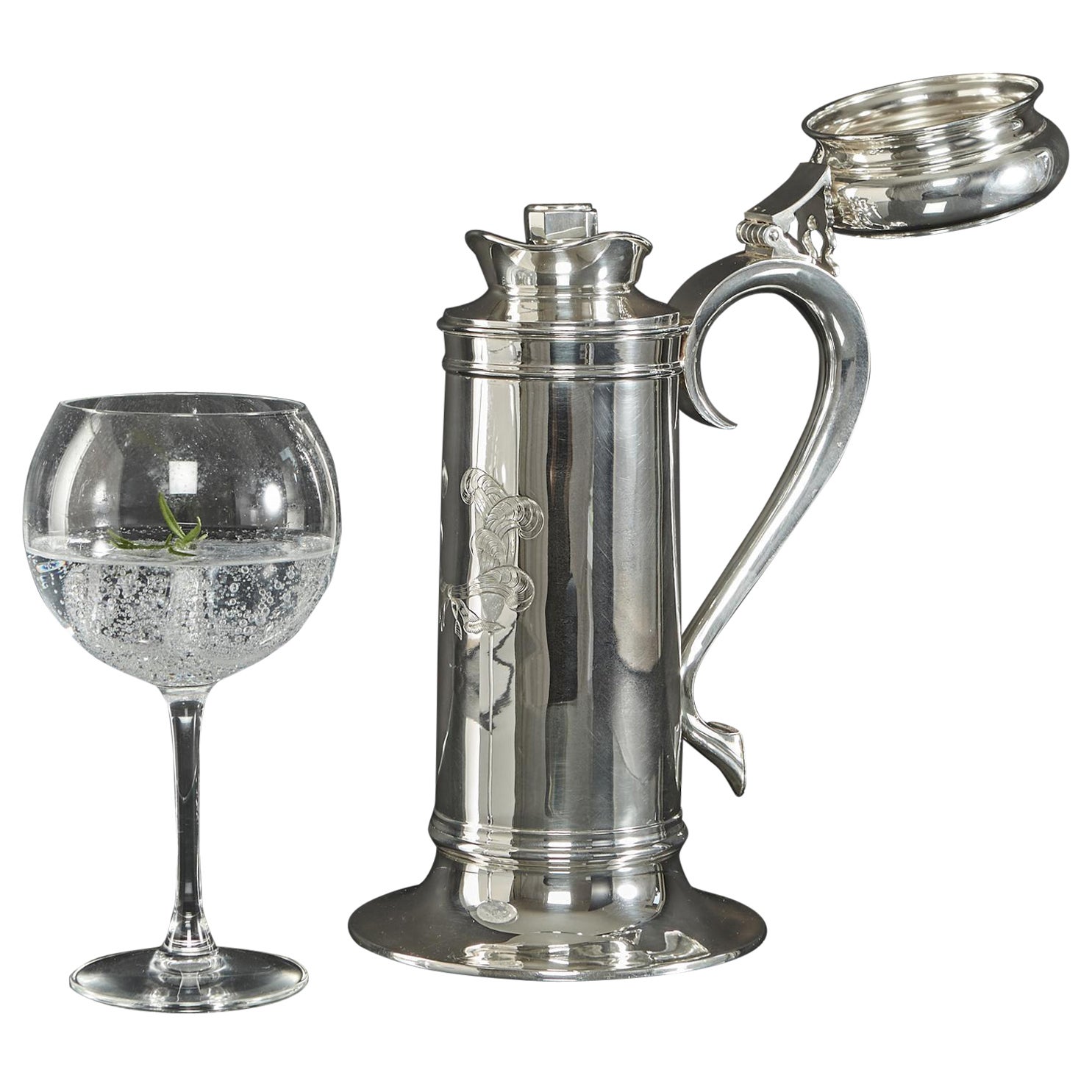 Unusual silver cocktail shaker For Sale at 1stDibs