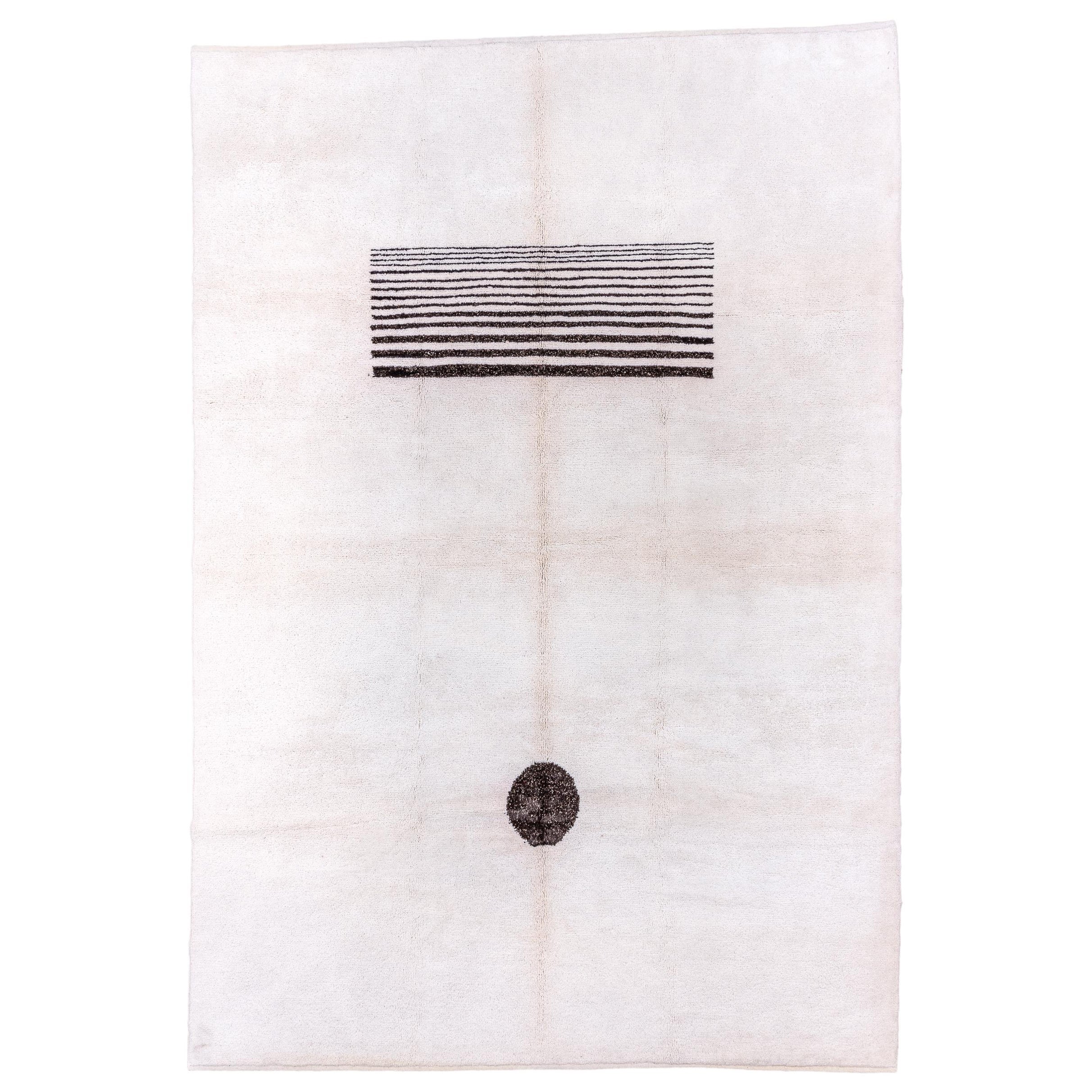 Black and White Contemporary Diamond Design Rug For Sale at 1stDibs