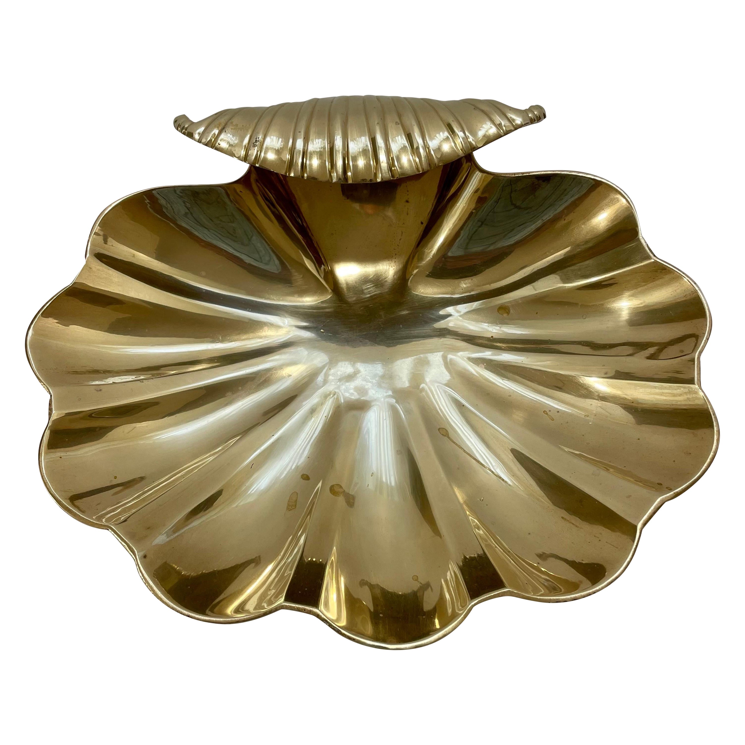 Vintage Large Brass Seashell Dish or Bowl For Sale at 1stDibs