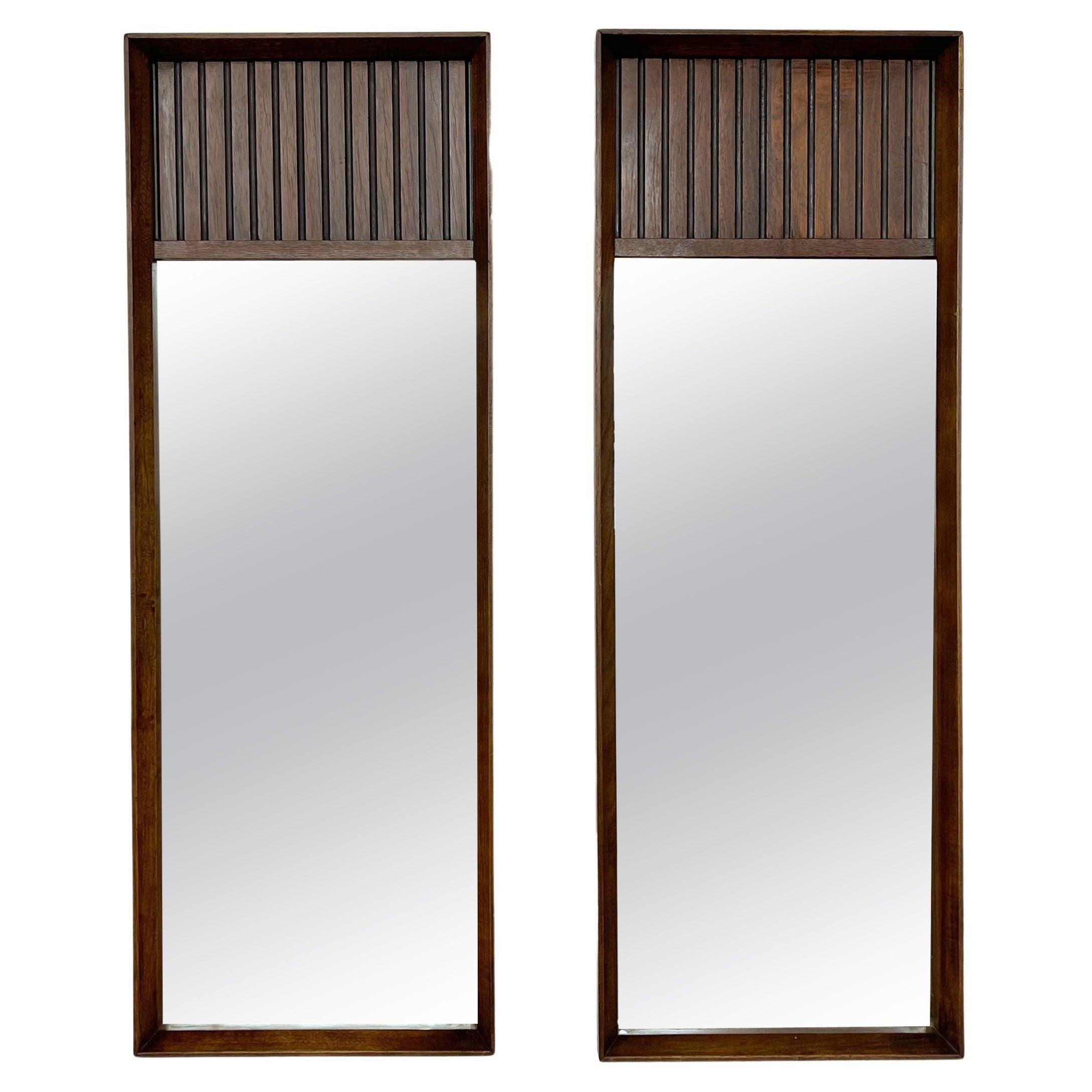 Pair of vintage Mid Century Lane Tower Suite mirrors For Sale at 1stDibs