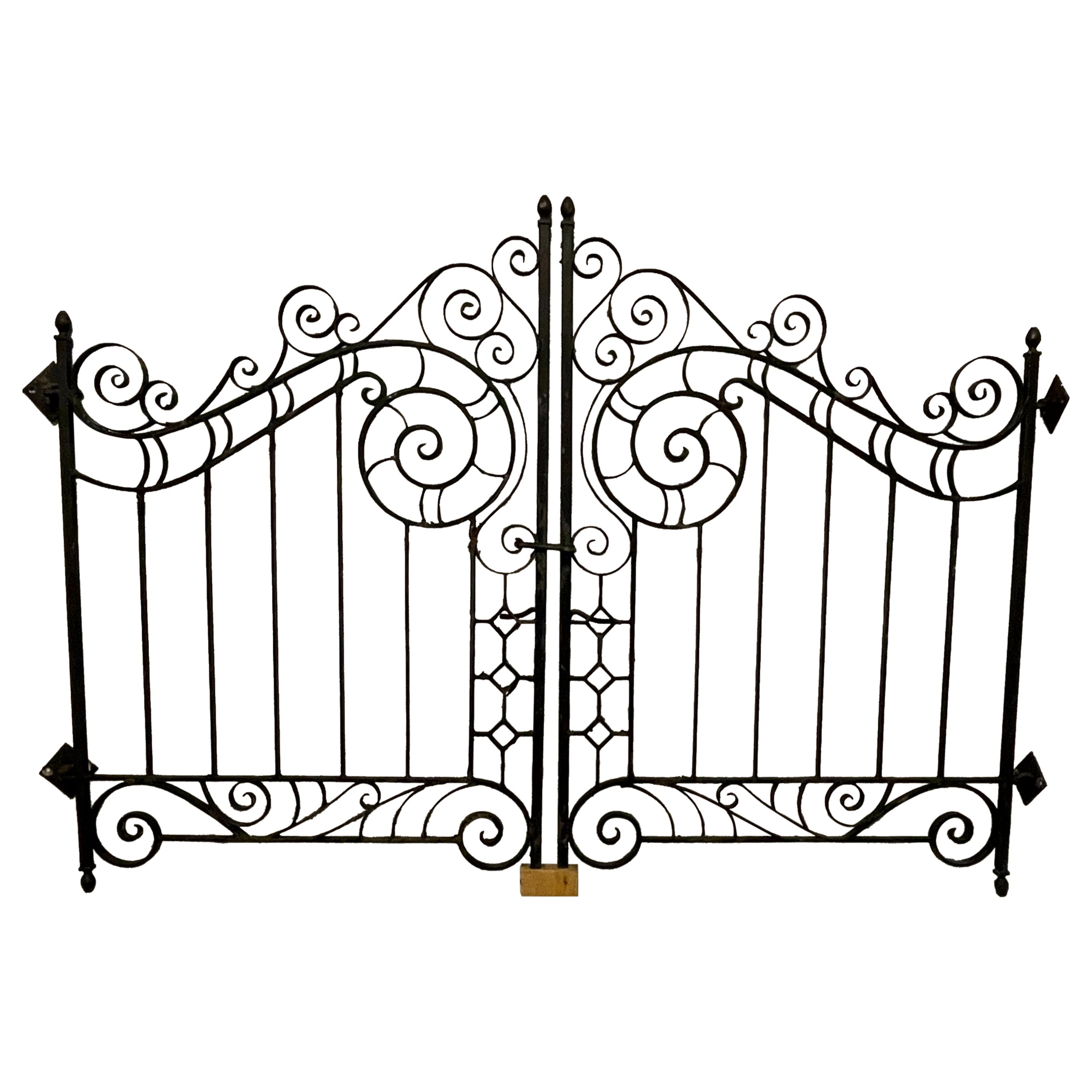 American Vintage Wrought Iron Gate For Sale at 1stDibs