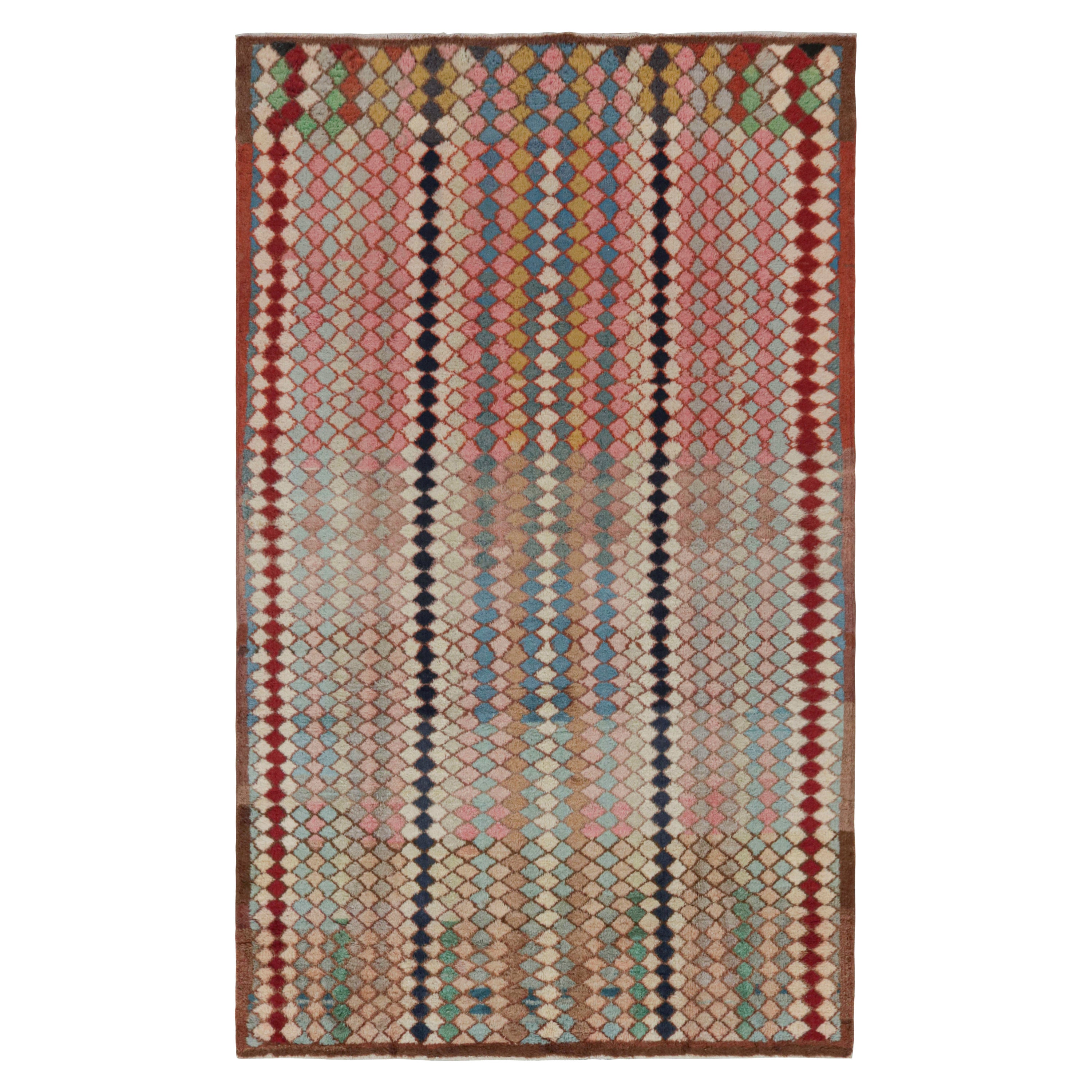 Vintage Zeki Müren Rug in Red, with Tribal Geometric patterns, from Rug ...