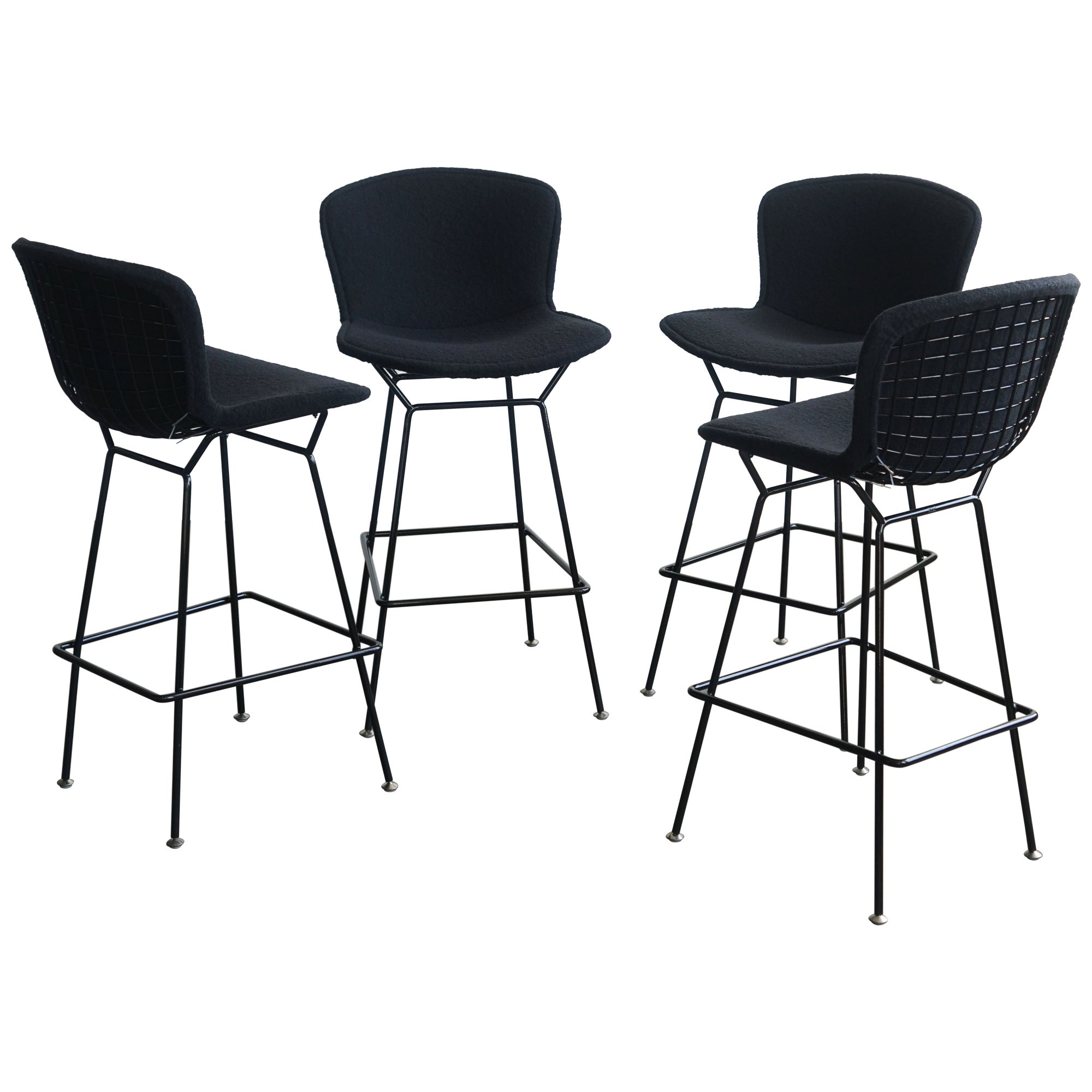 Set 4 Knoll Bertoia bar stools in black frame upholstered black boucle ...