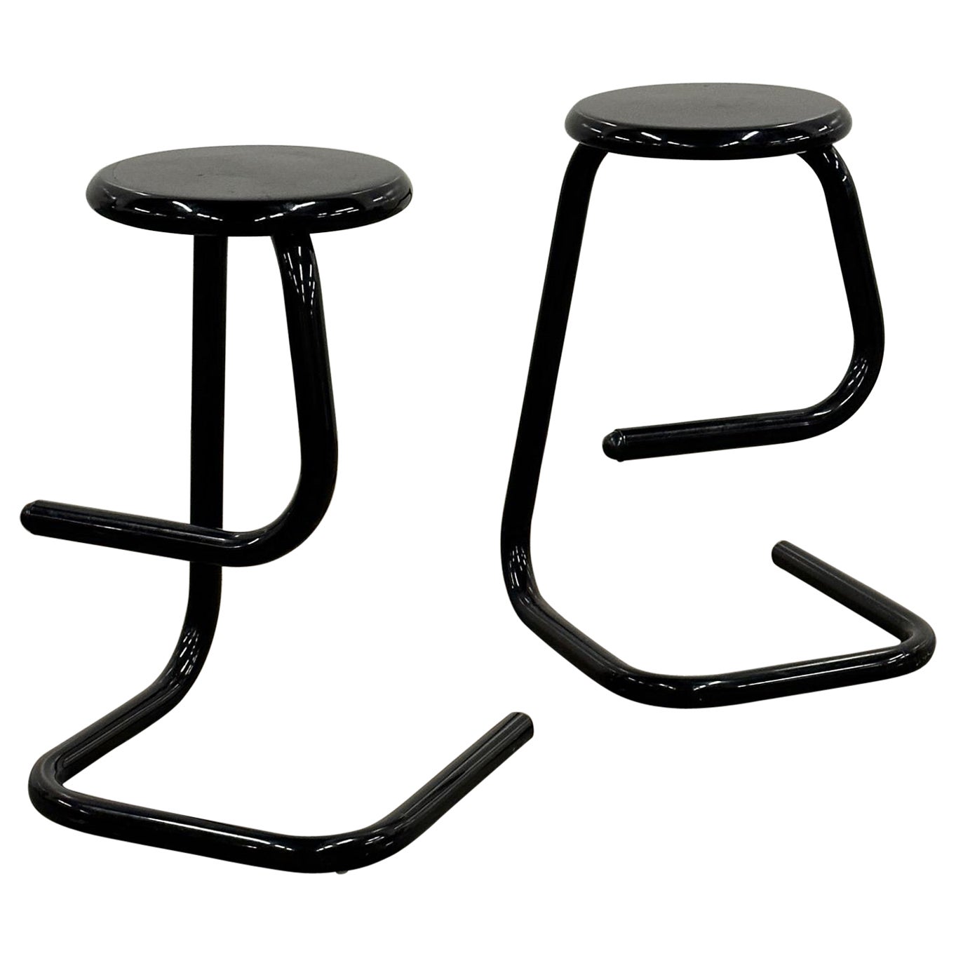 Pair of K700 Stools, "Paperclip" Kinetics Furniture at 1stDibs ...