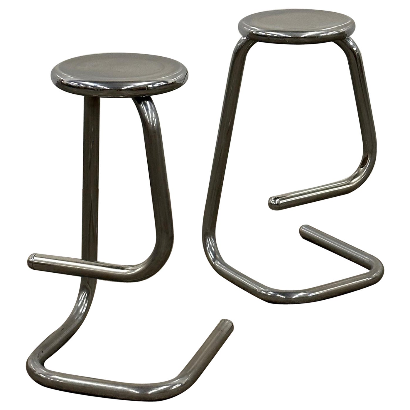 Pair of K700 Stools, "Paperclip" Kinetics Furniture at 1stDibs ...
