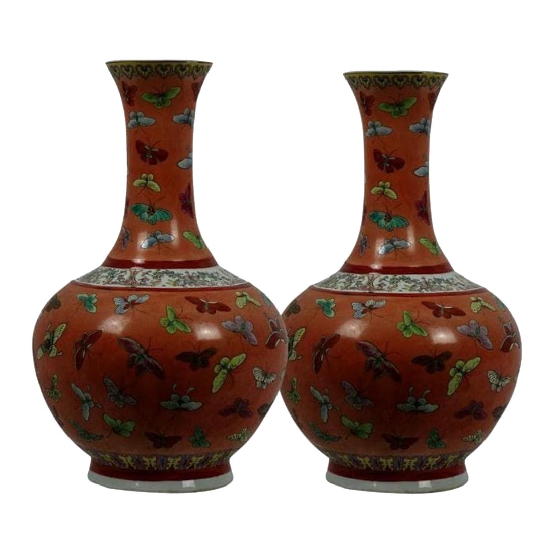Pair of Beautiful Gold and White Chinese Midcentury Porcelain Vases For ...