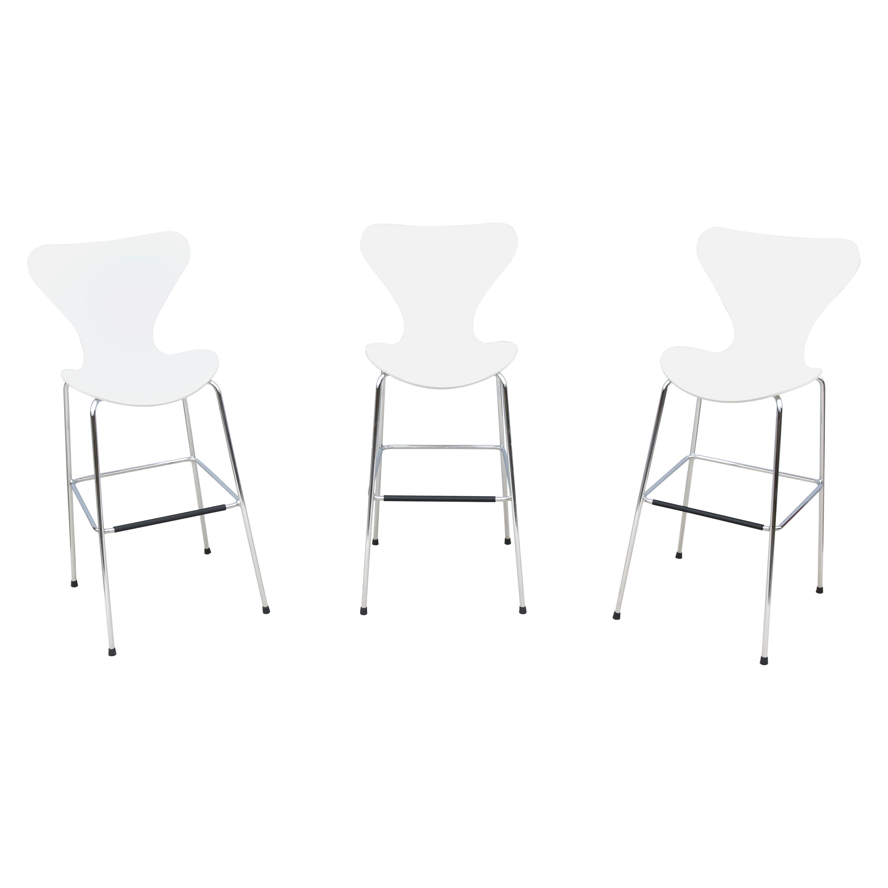 Danish Mid-Century Modern Arne Jacobsen Style Series 7 White Bar Stools ...