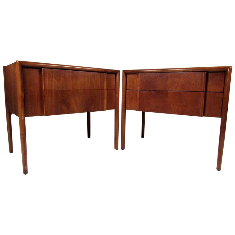 Pair of Midcentury Nightstands by Drexel at 1stDibs