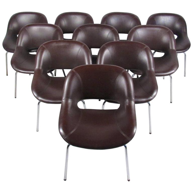 Set of Mid-Century Modern Saarinen Style Conference Chairs at 1stDibs