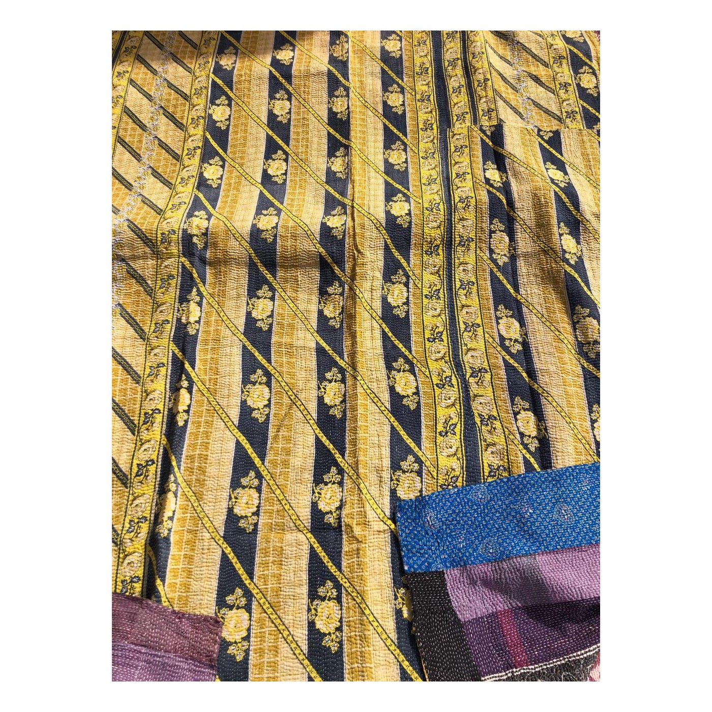 Indian vintage quilt For Sale at 1stDibs