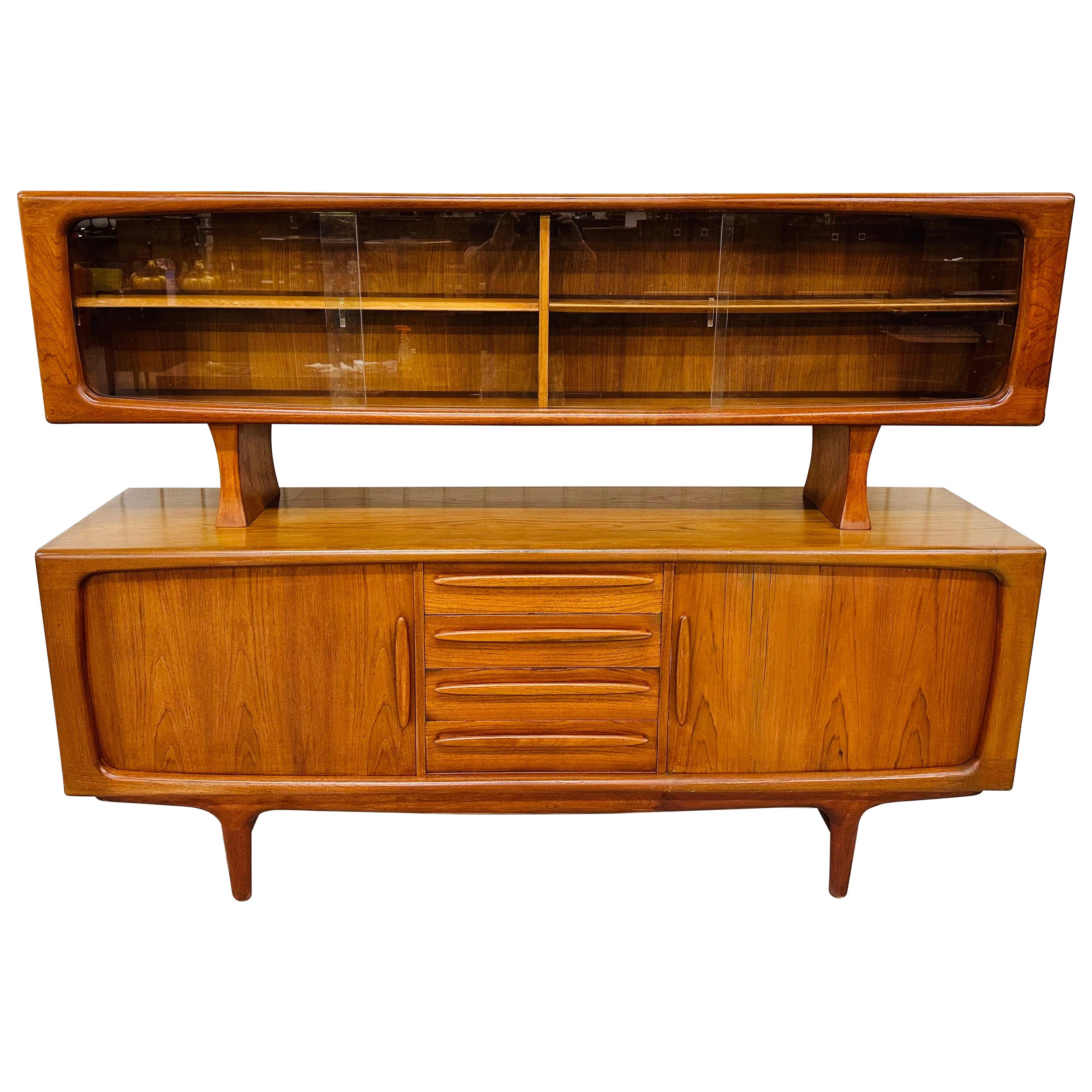 Mid-Century Modern Drexel Declaration Walnut Sideboard For Sale at 1stDibs