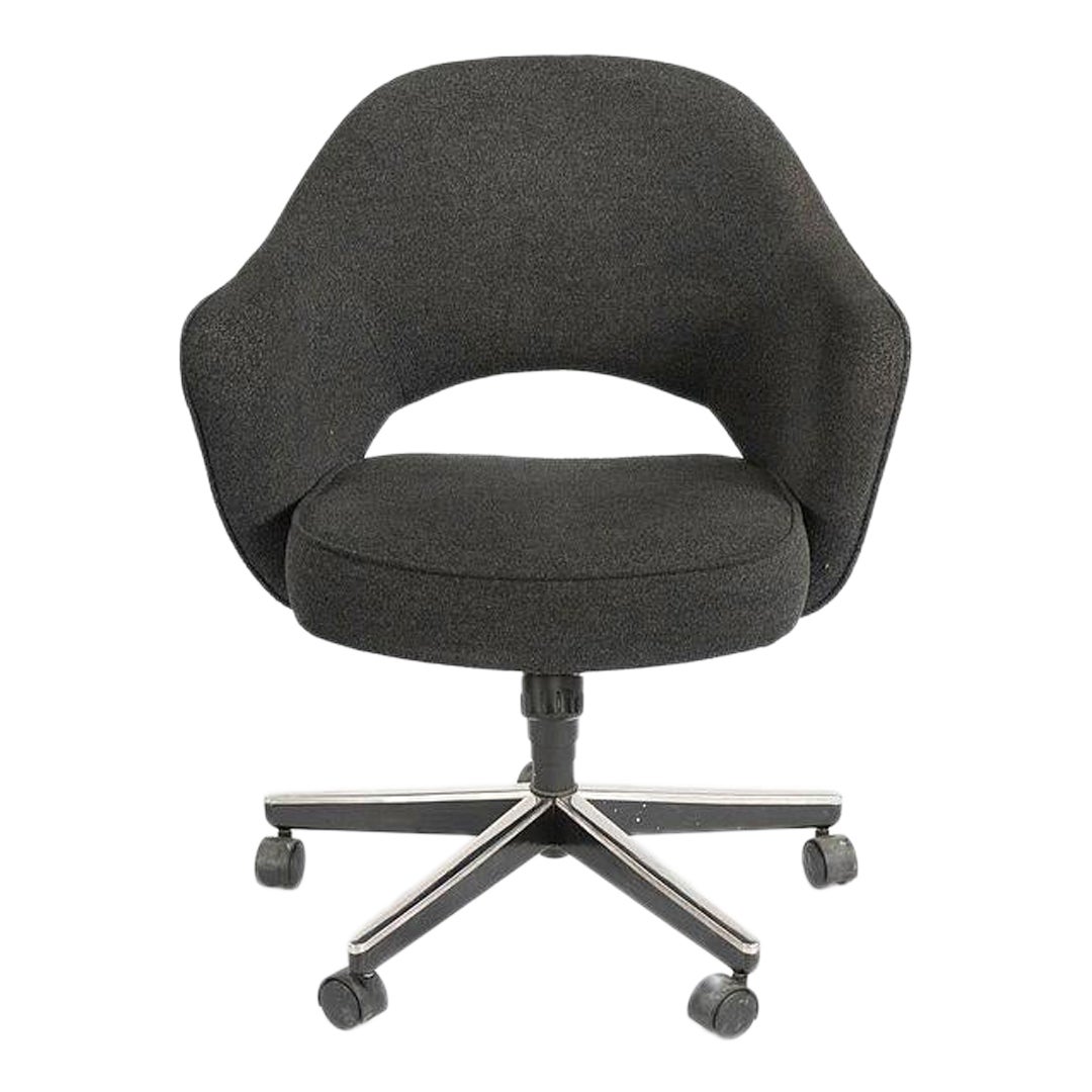 2015 Brian Kane for Steelcase Bindu Executive Conference Desk Chairs in ...