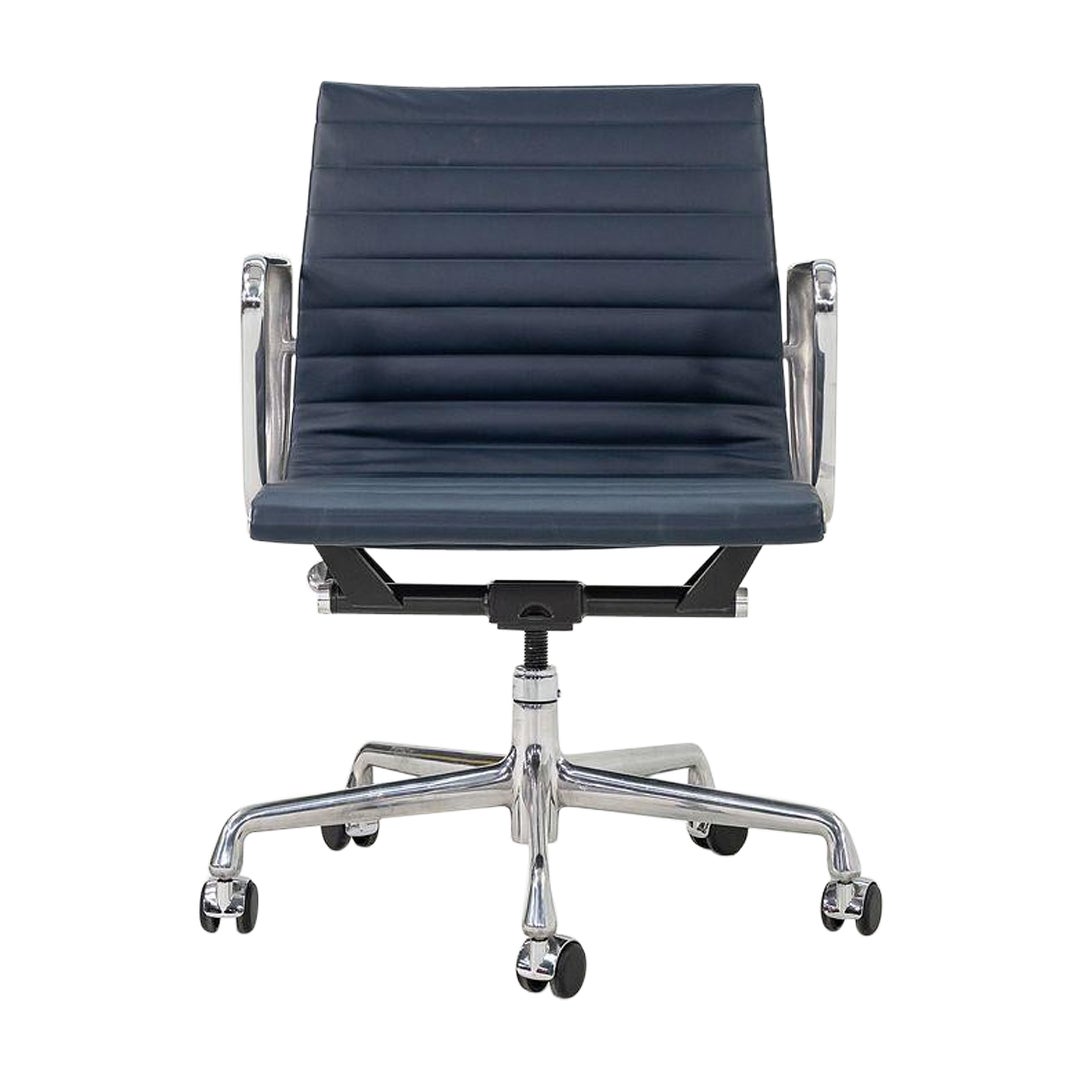 2010s Keilhauer Elite 597 Desk Chair in Ecru Tumbled Leather w ...