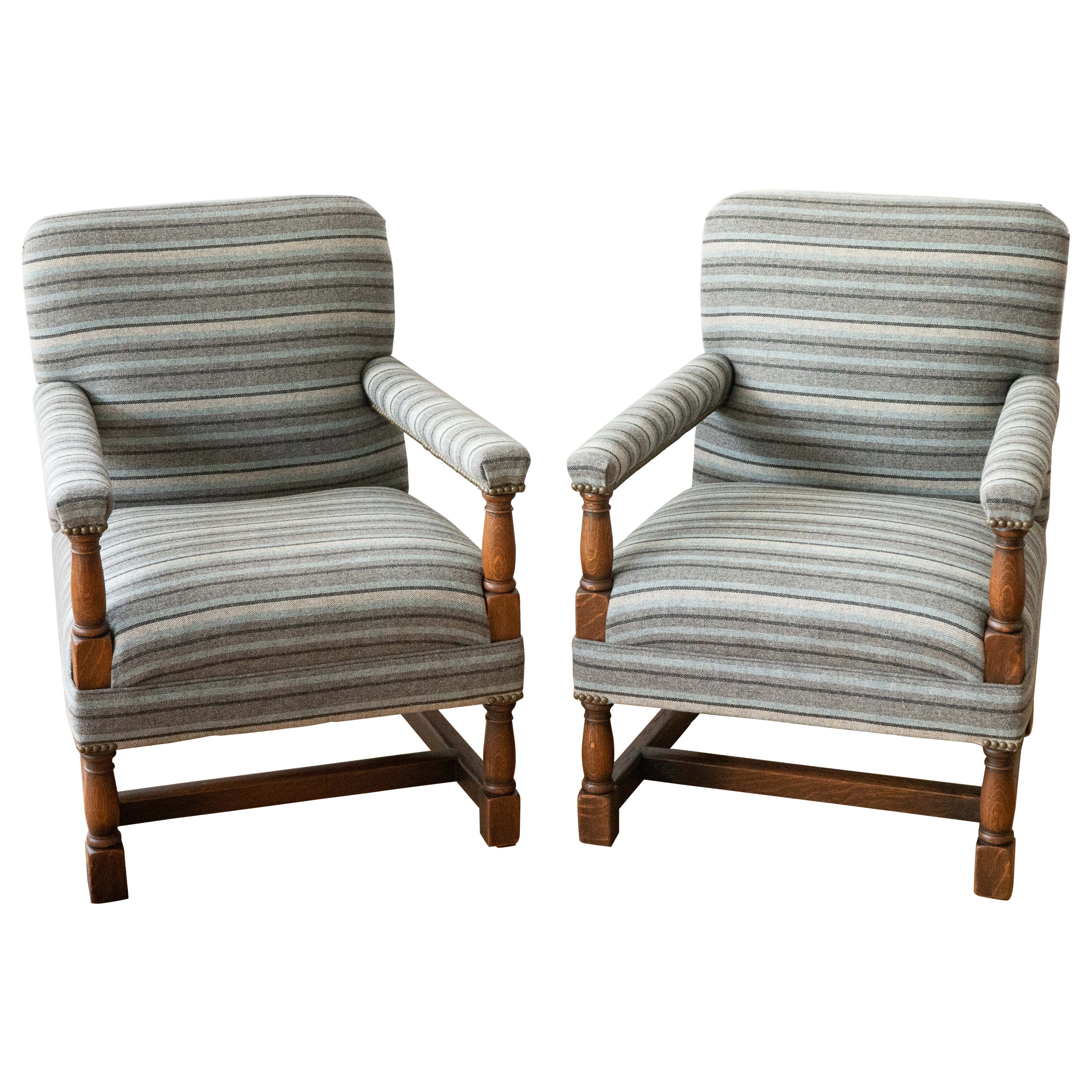 Pair of English Oak Library Chairs For Sale at 1stDibs