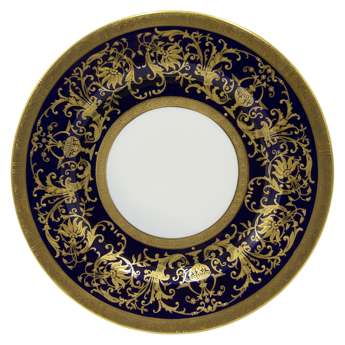 Set of 12 English Victorian Porcelain Dinner Plates For Sale at 1stDibs