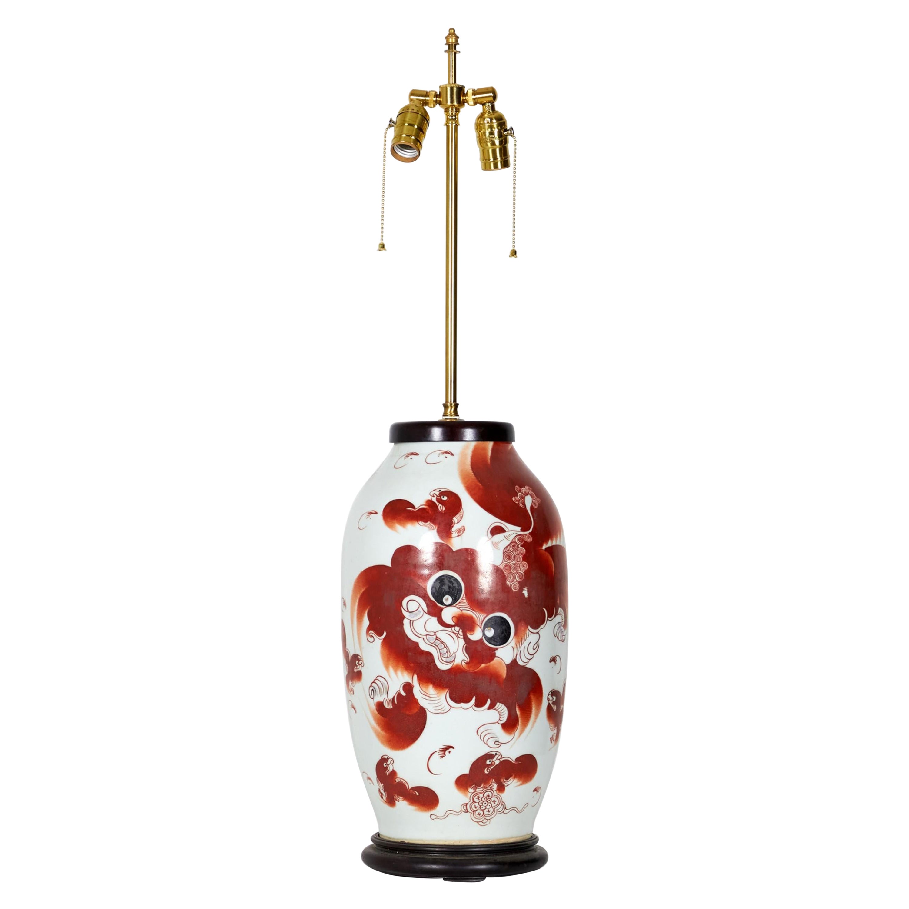Antique Chinese Alum Red Taishi Shaoshi Design Porcelain Vase Table ...