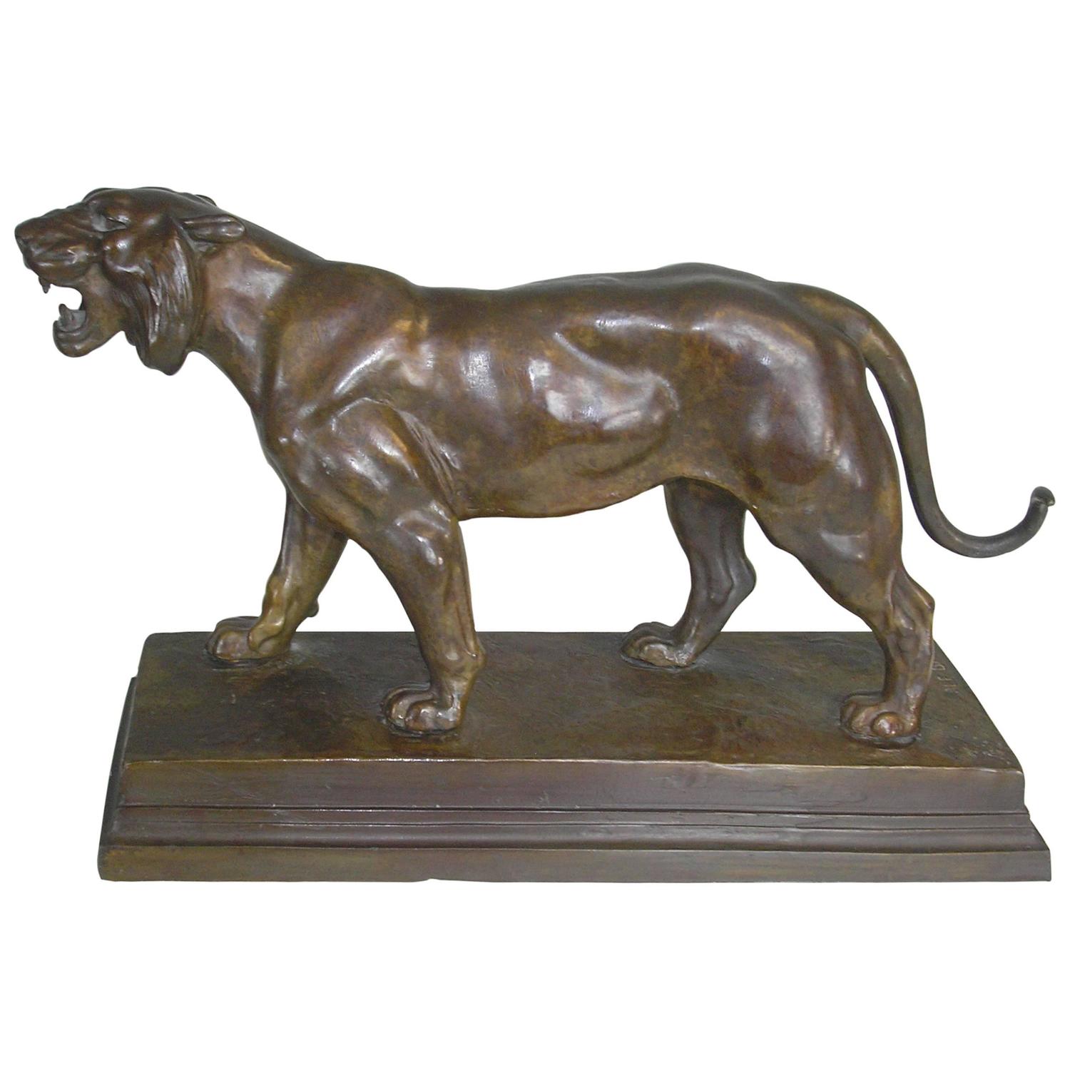 Lion Bronze Sculpture by Antoine-Louis Barye For Sale at 1stdibs