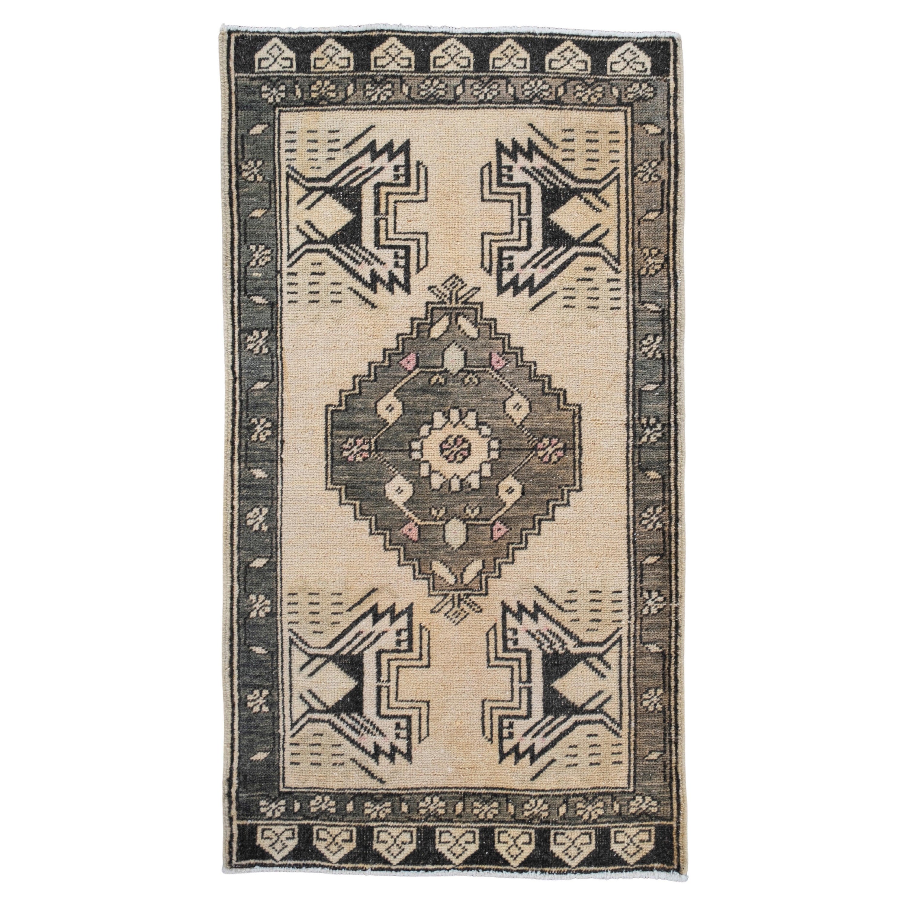 Oriental Hand Knotted Vintage Turkish Mini Rug 1'10" x 3' #8538 For ...
