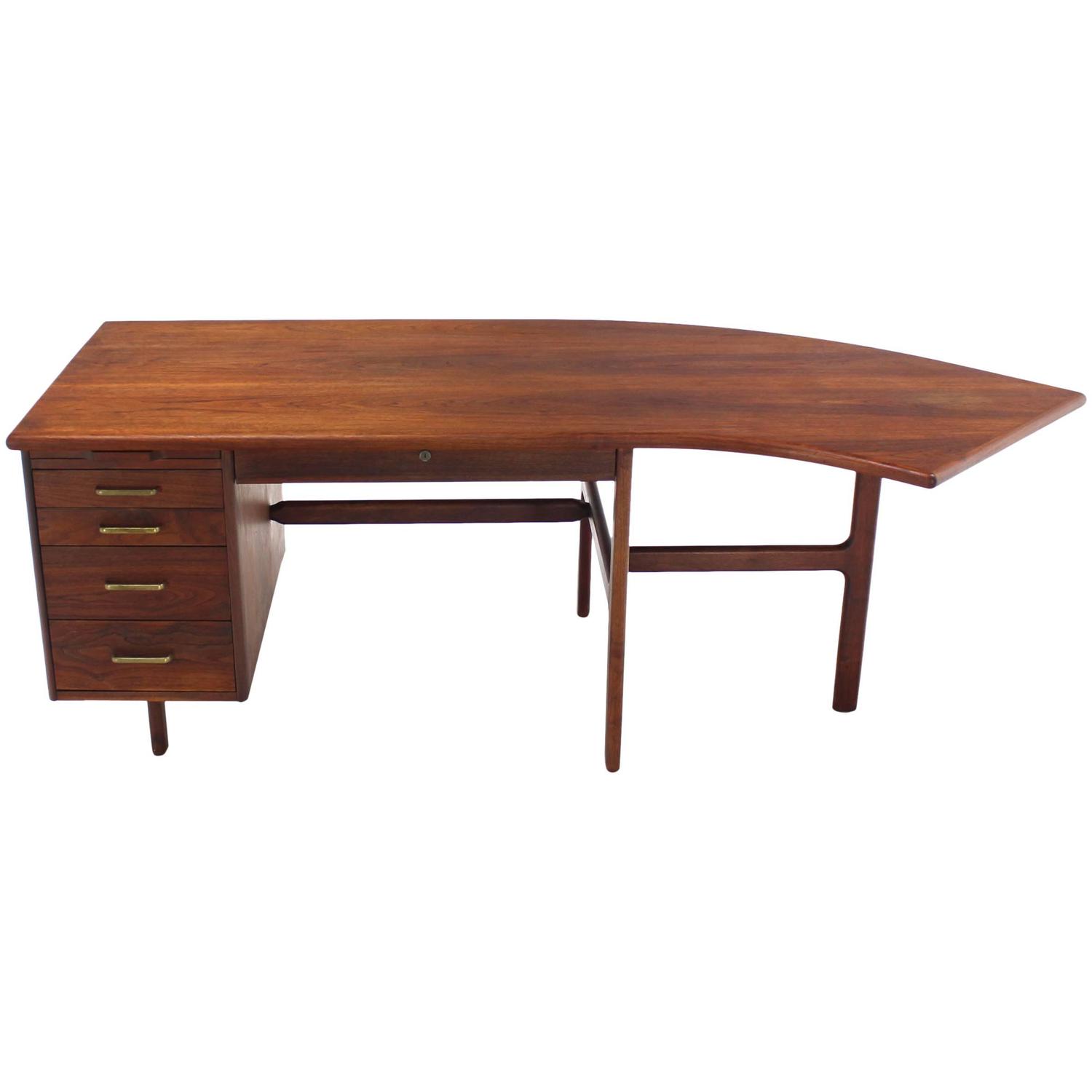 Danish Mid-Century Modern Boomerang Shape Desk For Sale at 1stdibs