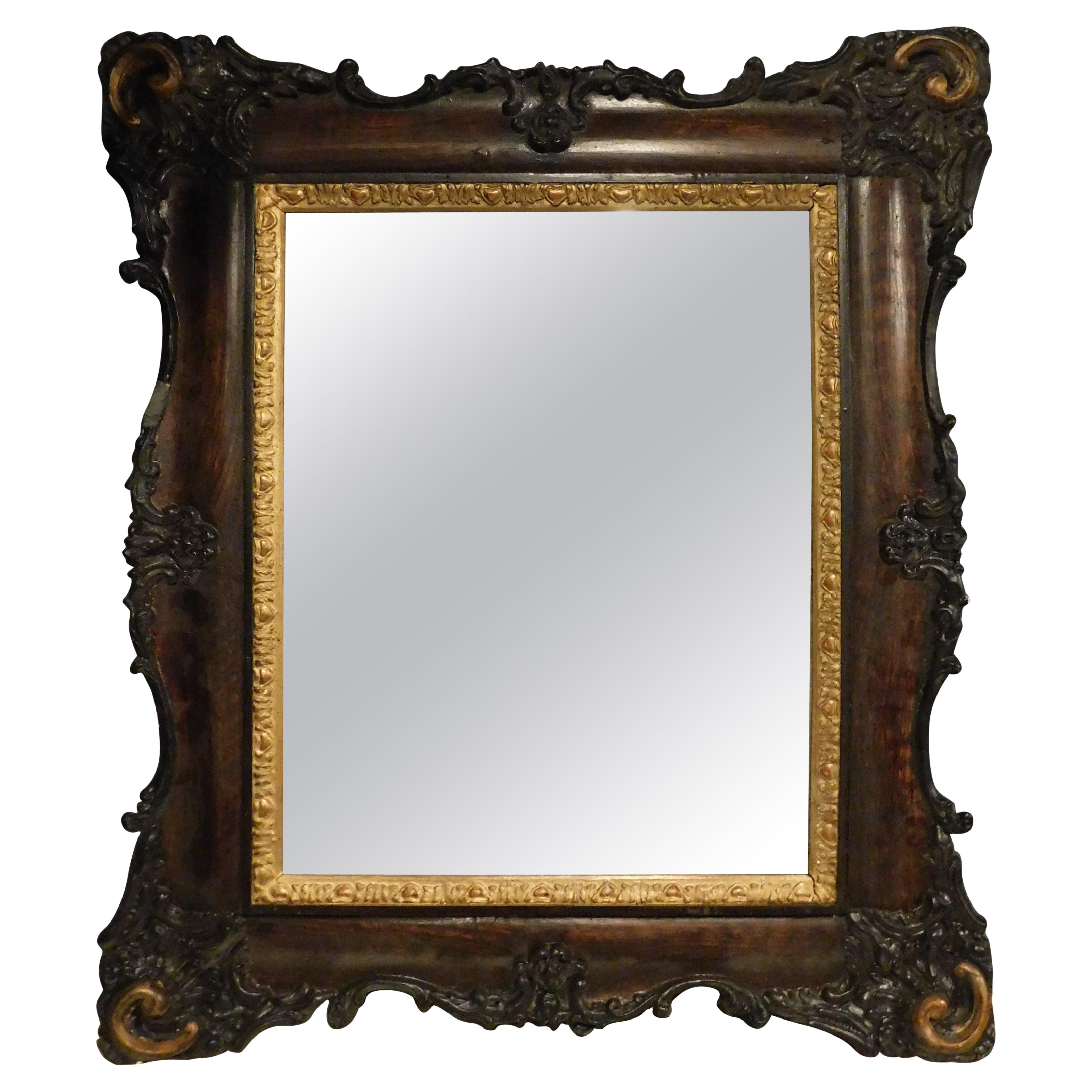 Gilded and carved wooden mirror with cornice, Italy For Sale at 1stDibs
