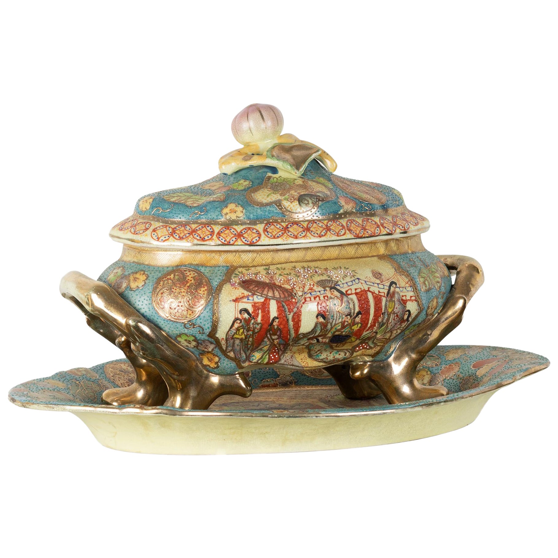 Chinese Oval Porcelain Tureen, 1900 (20th century) For Sale at 1stDibs