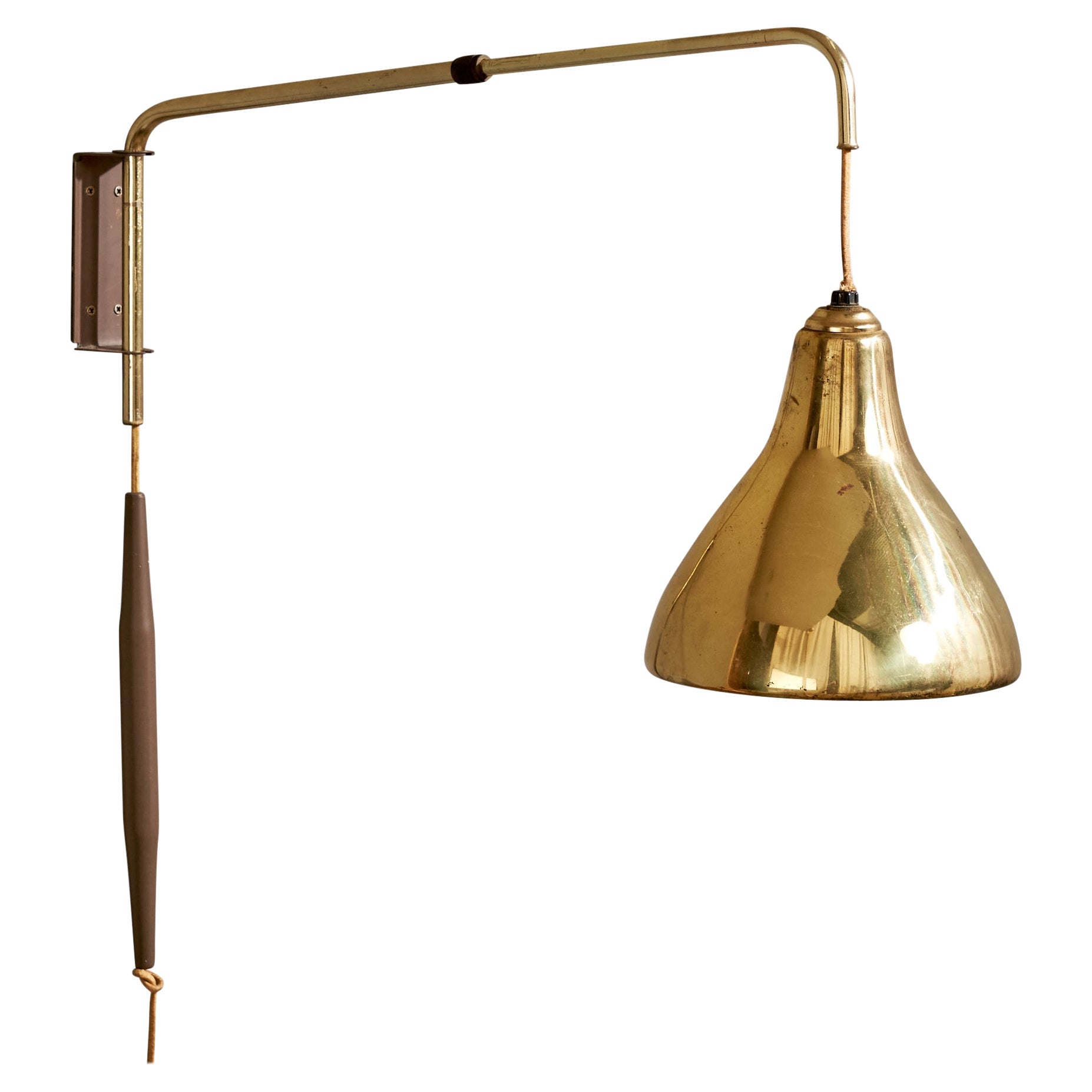 American Designer, Wall Light, Brass, Metal, USA, 1950s For Sale at 1stDibs
