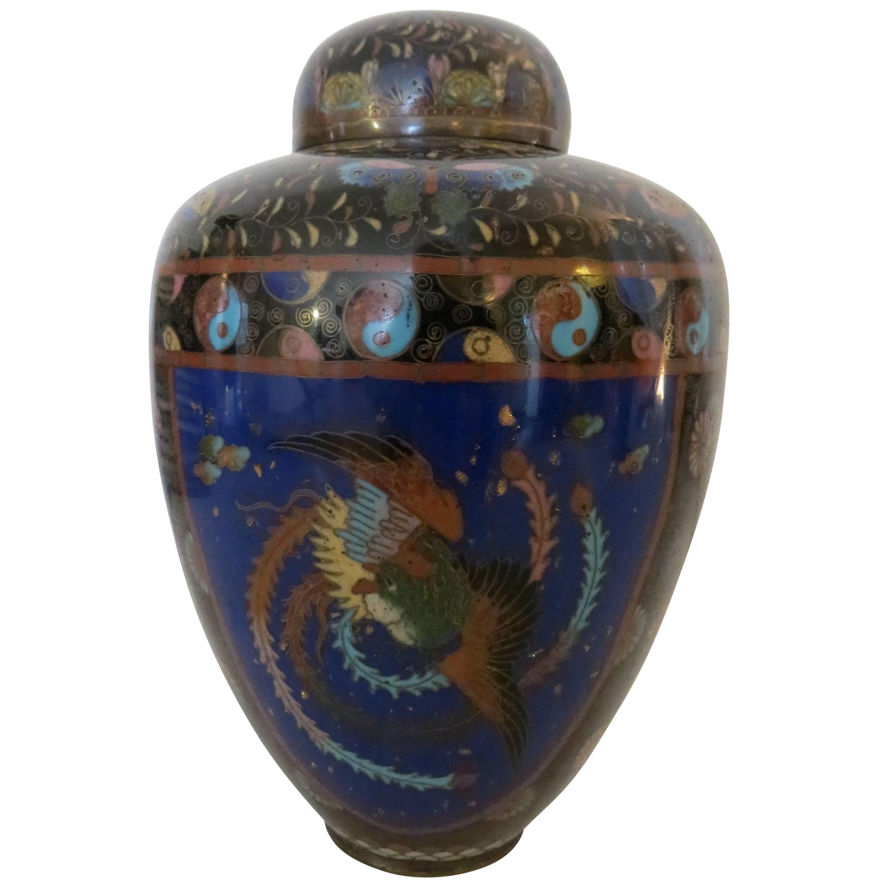 Beautiful 18th Century, Japanese cloissone urn For Sale at 1stDibs