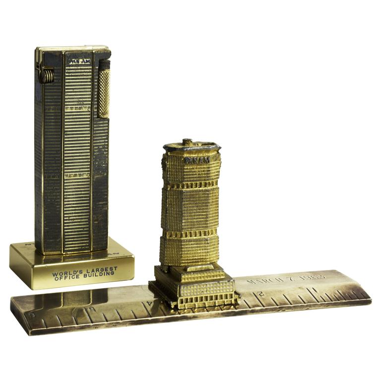 Two 1960's Pan Am Building New York souvenir architectural models, New ...
