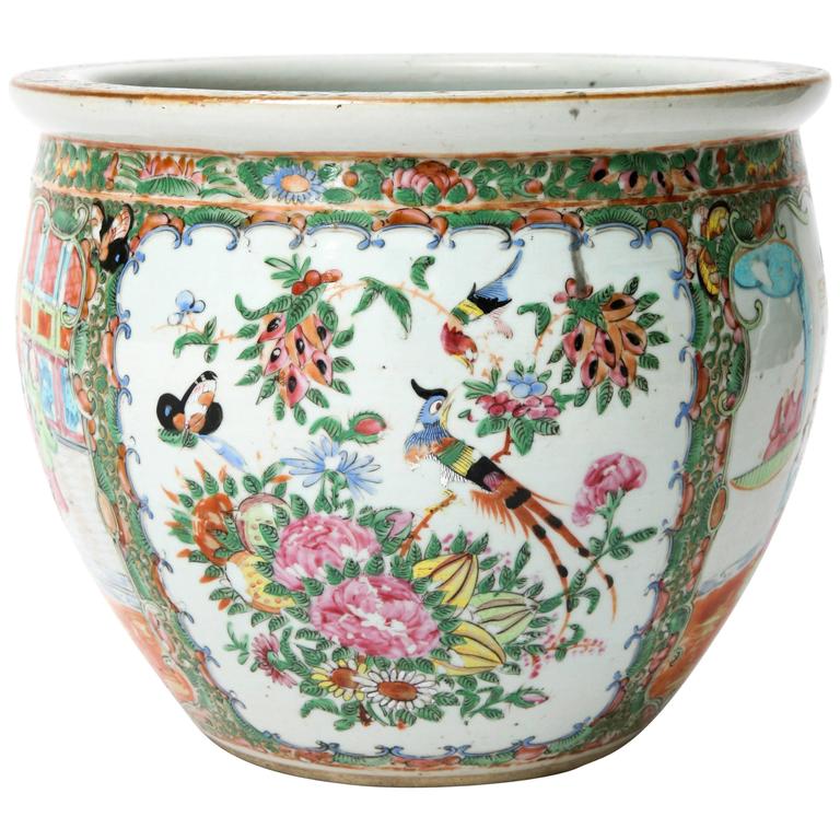 Early 19th Century Chinese Export Rose Medallion Cachepot / Jardiniere ...