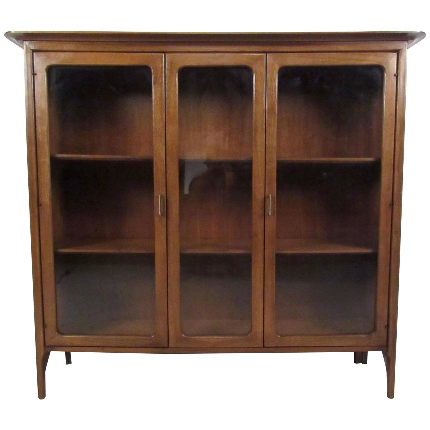 Mid-Century Walnut Display Cabinet at 1stdibs