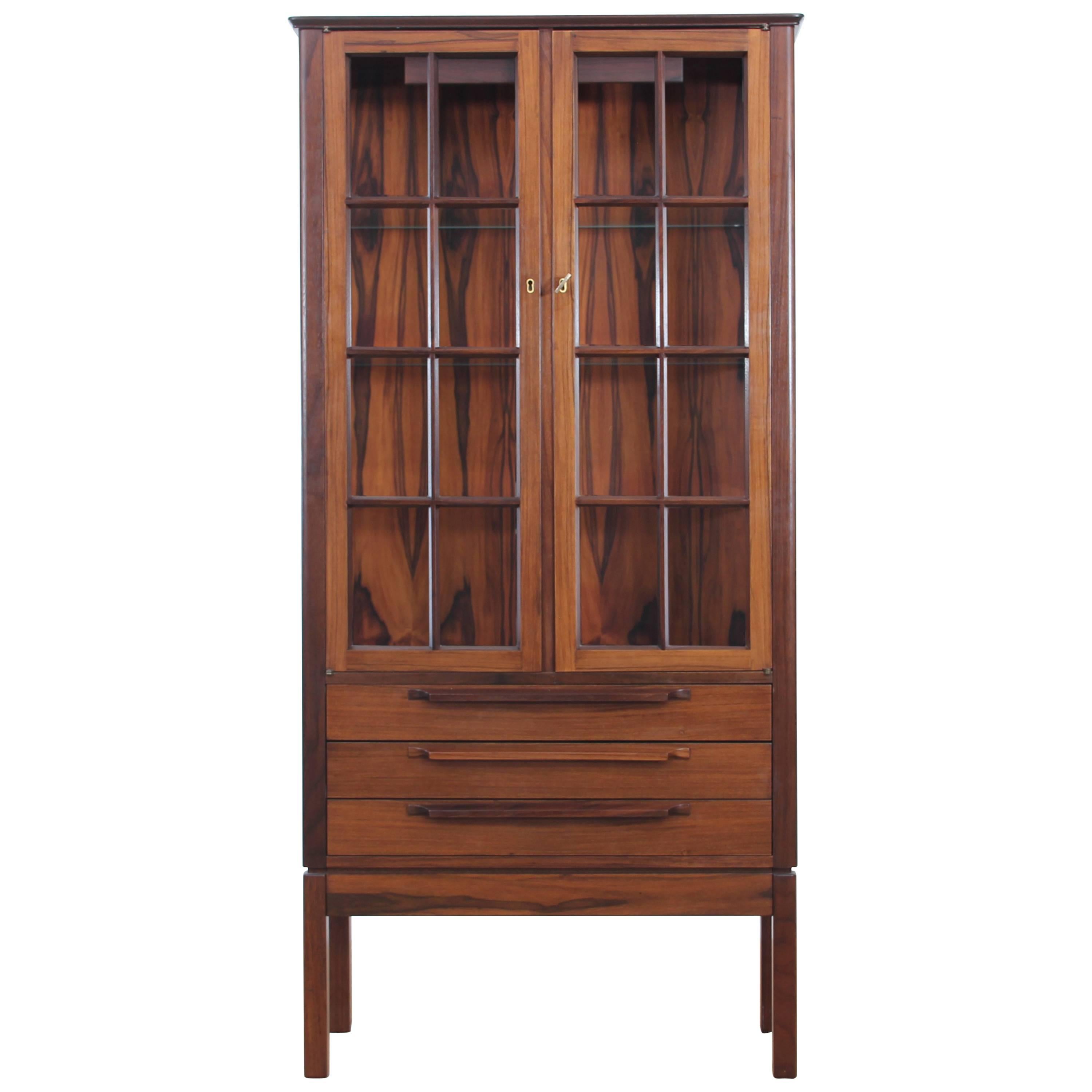 Mid-Century Modern Danish Vitrine in Rosewood at 1stDibs | mid century ...