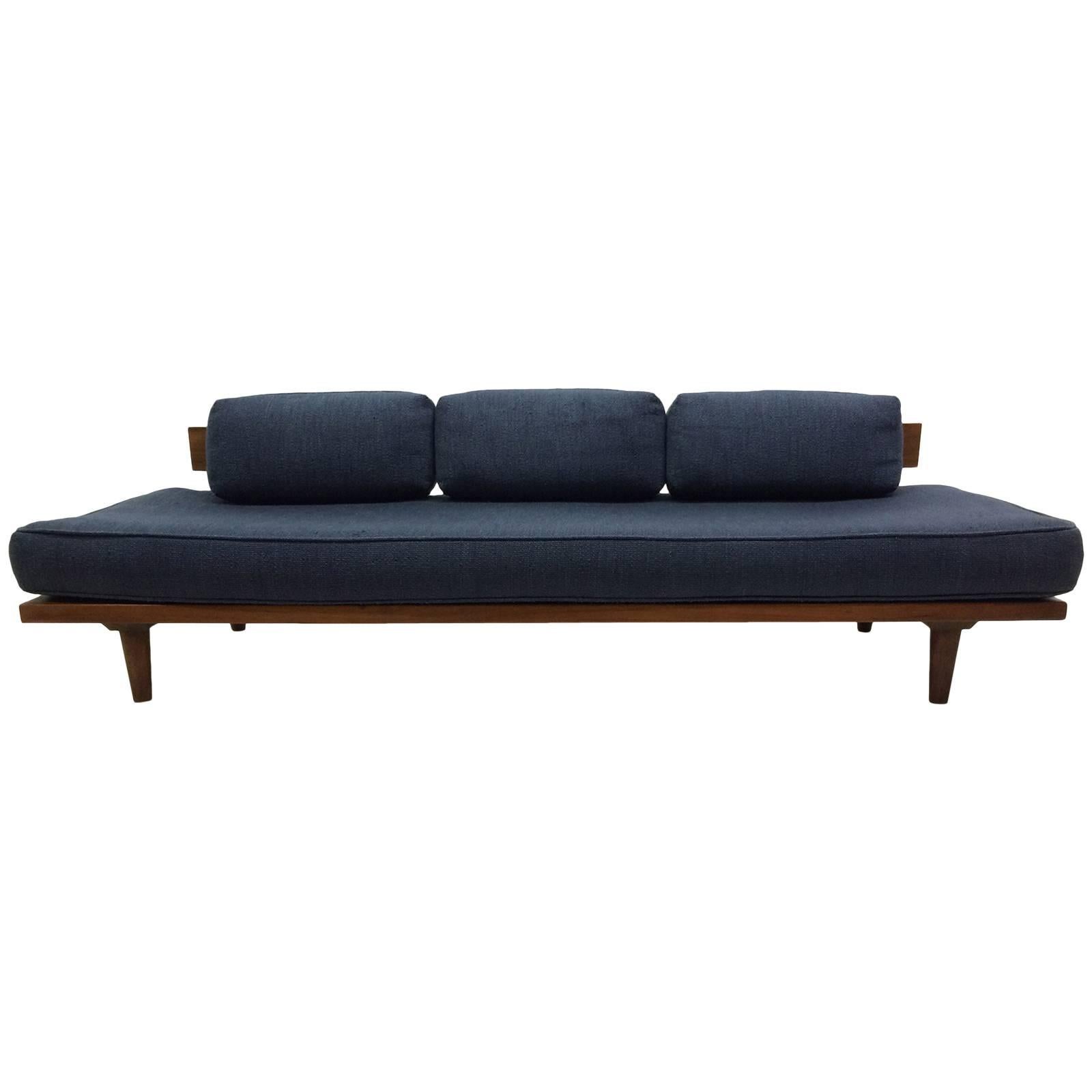 Mid-Century Modern Danish Daybed at 1stDibs | danish daybed sofa ...