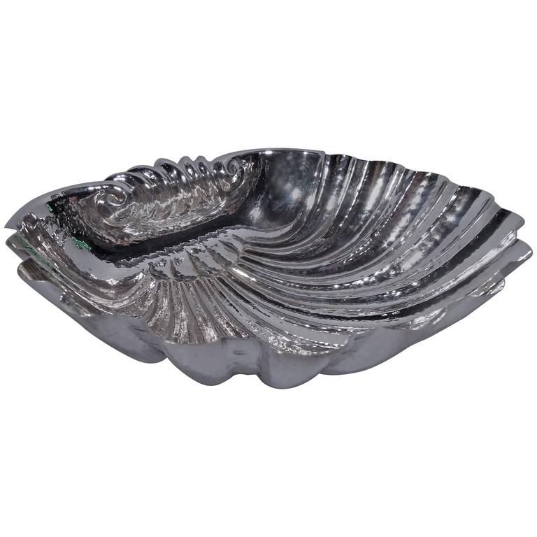 Large Hand-Hammered Sterling Silver Scallop Shell Bowl For Sale at 1stdibs