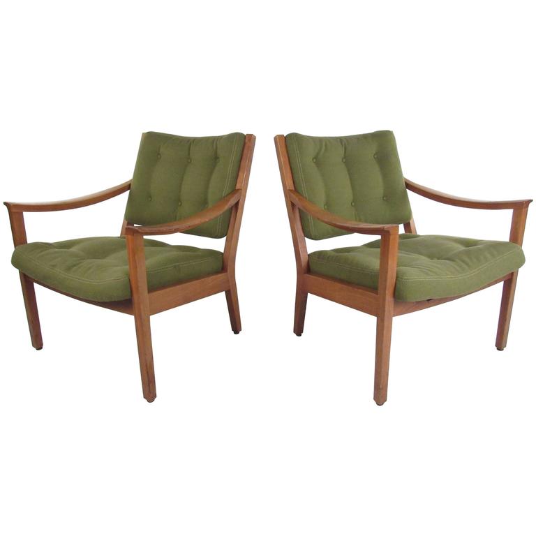Pair of Vintage Tufted Lounge Chairs by Gunlocke at 1stDibs