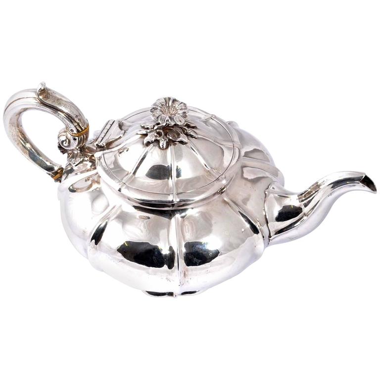 Antique Victorian Silver Teapot, 1832 at 1stDibs