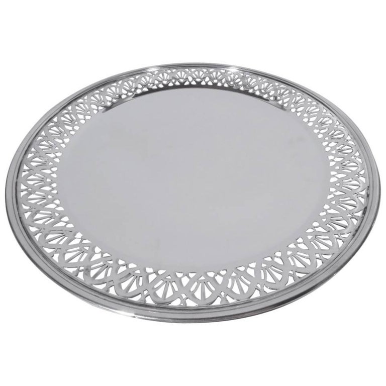 Tiffany Sterling Silver Cake Plate with Pierced Arcade For Sale at 1stDibs