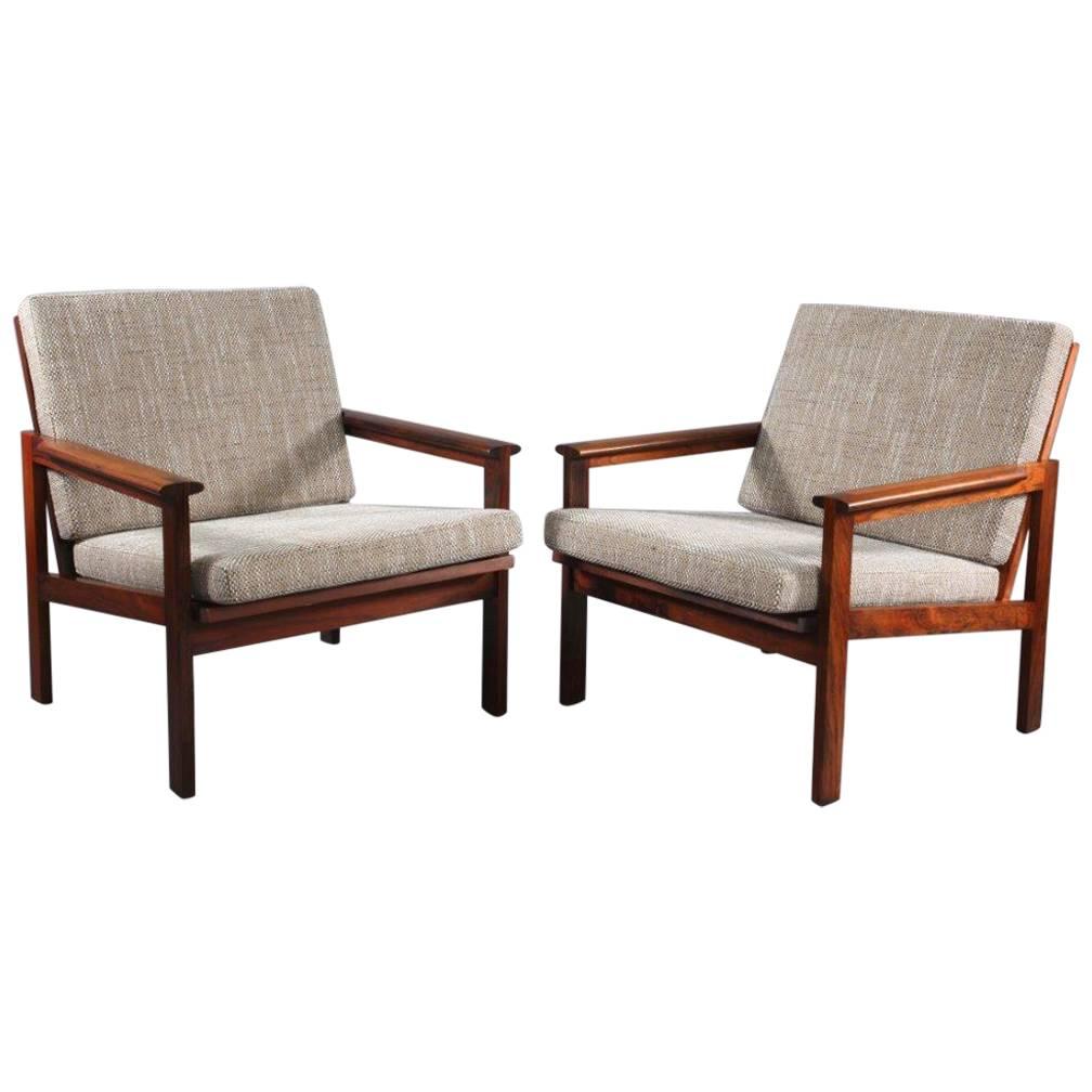 Illum Wikkelso Leather Sofa in Rosewood and Woven Rattan Cane For Sale ...
