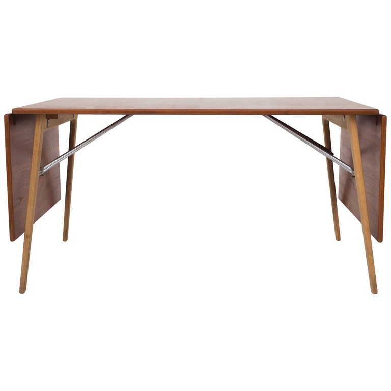 BM 162 Table For Sale at 1stDibs