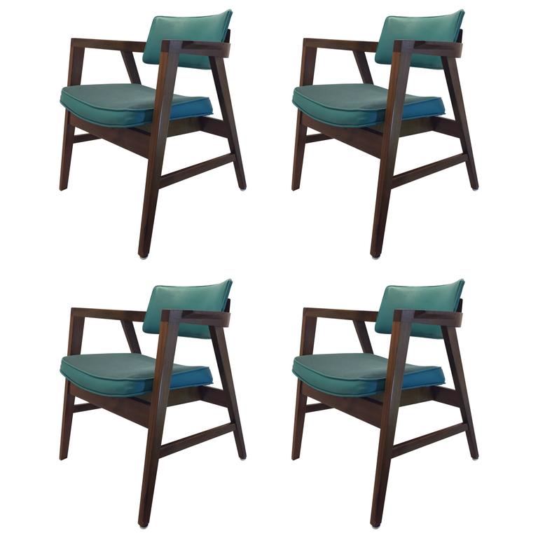 Set of Four Gunlocke Chairs at 1stDibs
