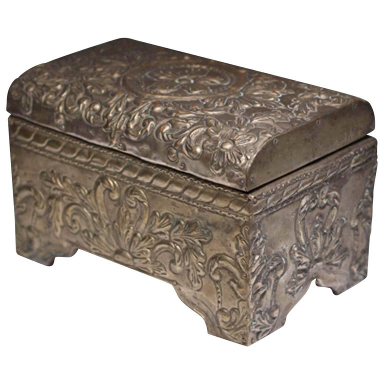 Early to Mid-20th Century Pressed Tin Box For Sale at 1stDibs