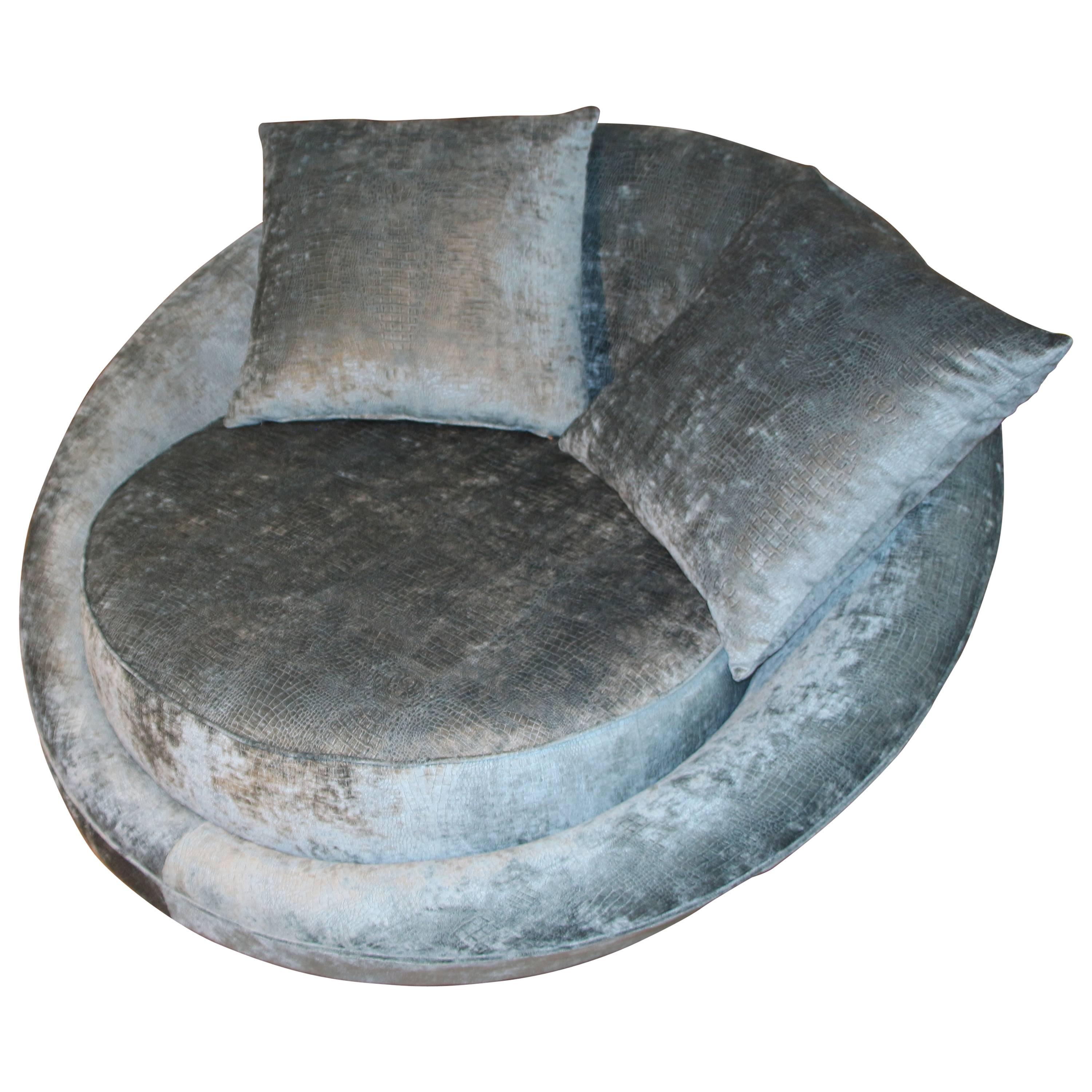 Milo Baughman Designed Round UFO Lounge Chair at 1stDibs | ufo chair