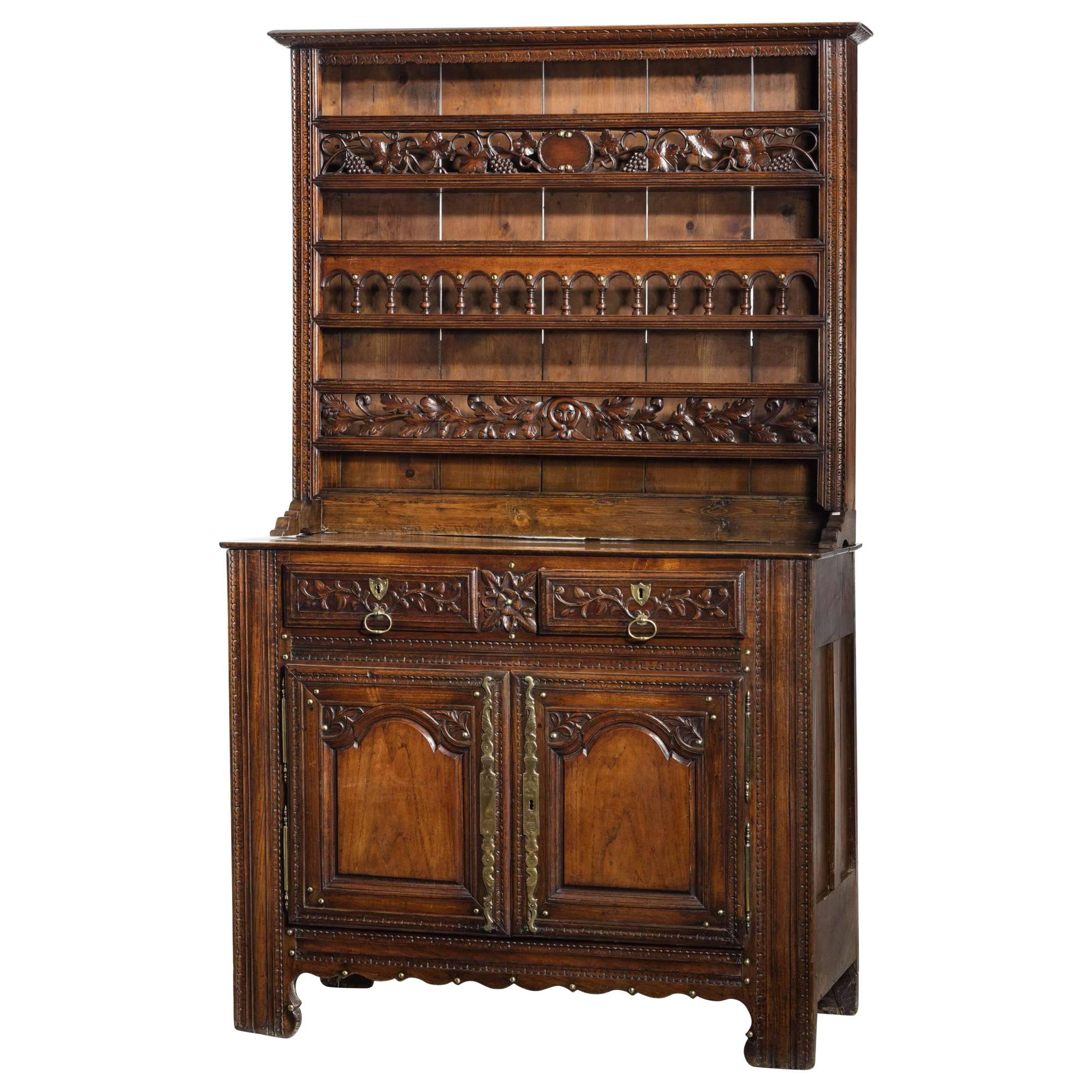 Mid-18th Century French Chestnut Dresser and Rack For Sale at 1stDibs